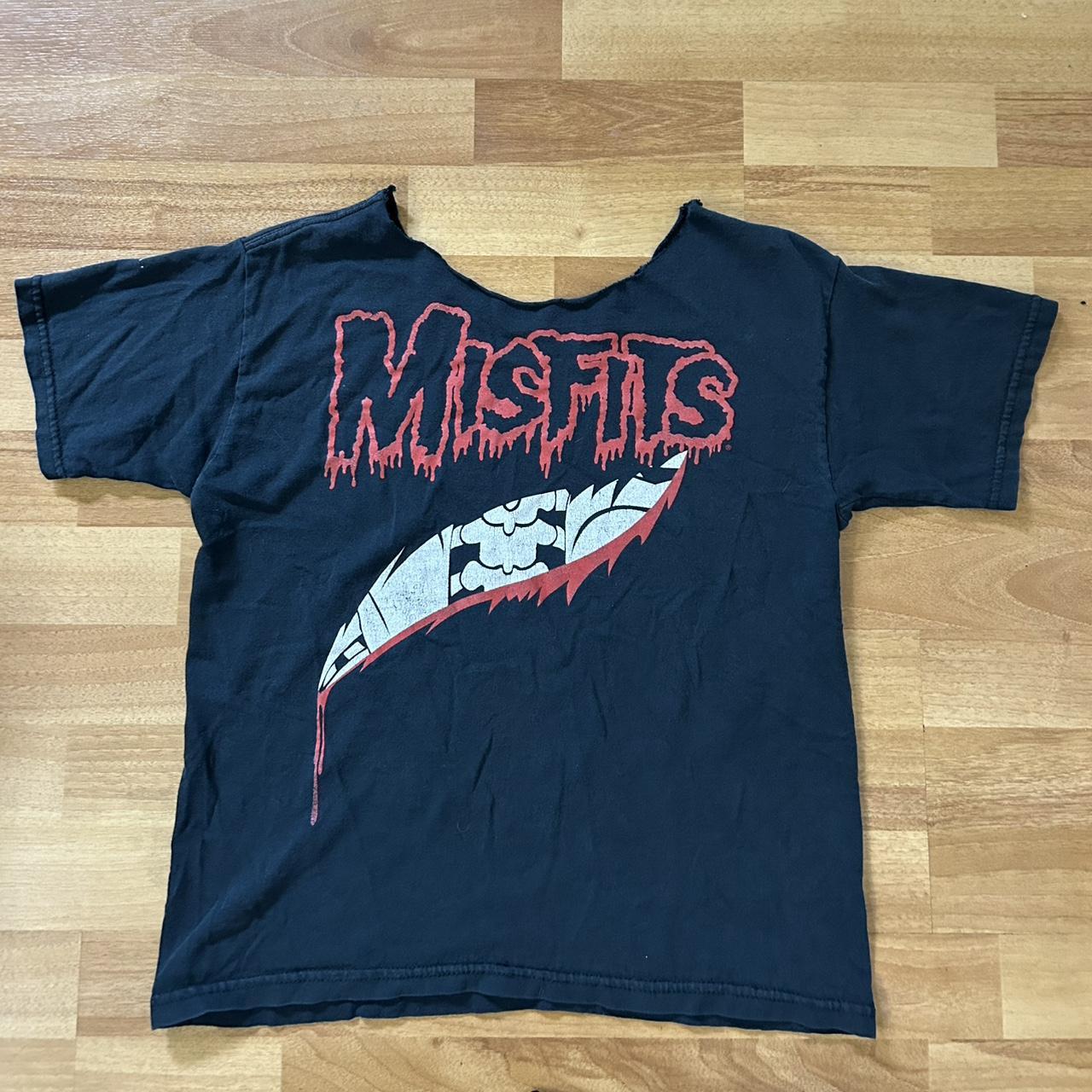 Black and red Misfits cutoff cotton shirt #punkrock... | Depop