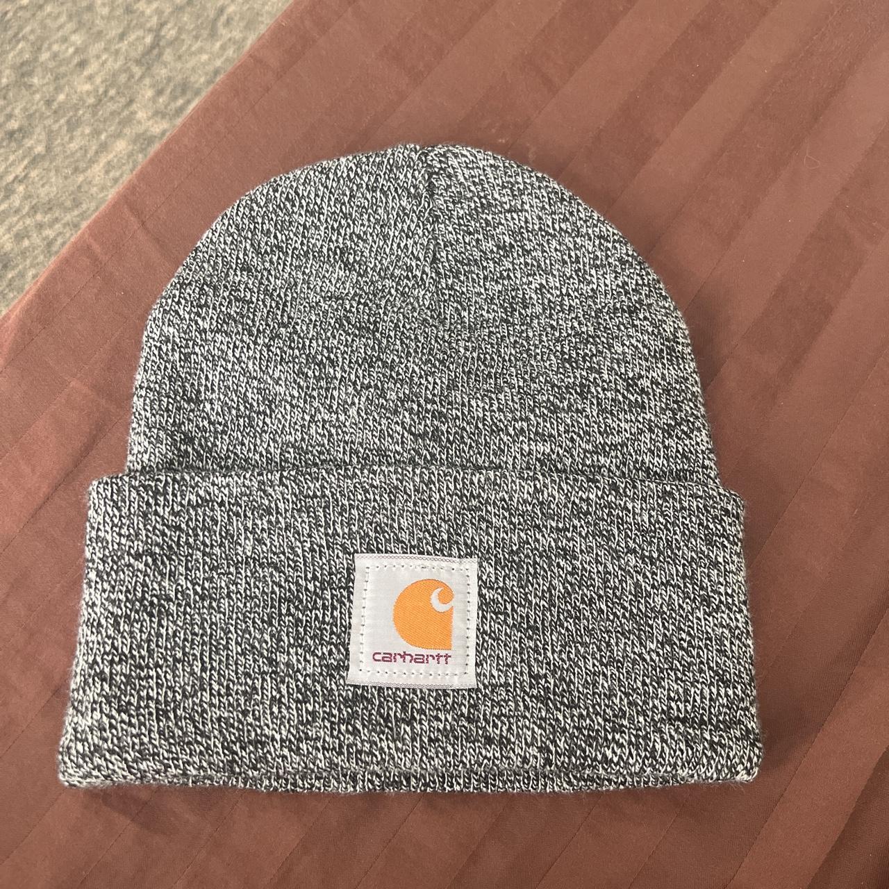 Carhartt Women's Grey Hat | Depop