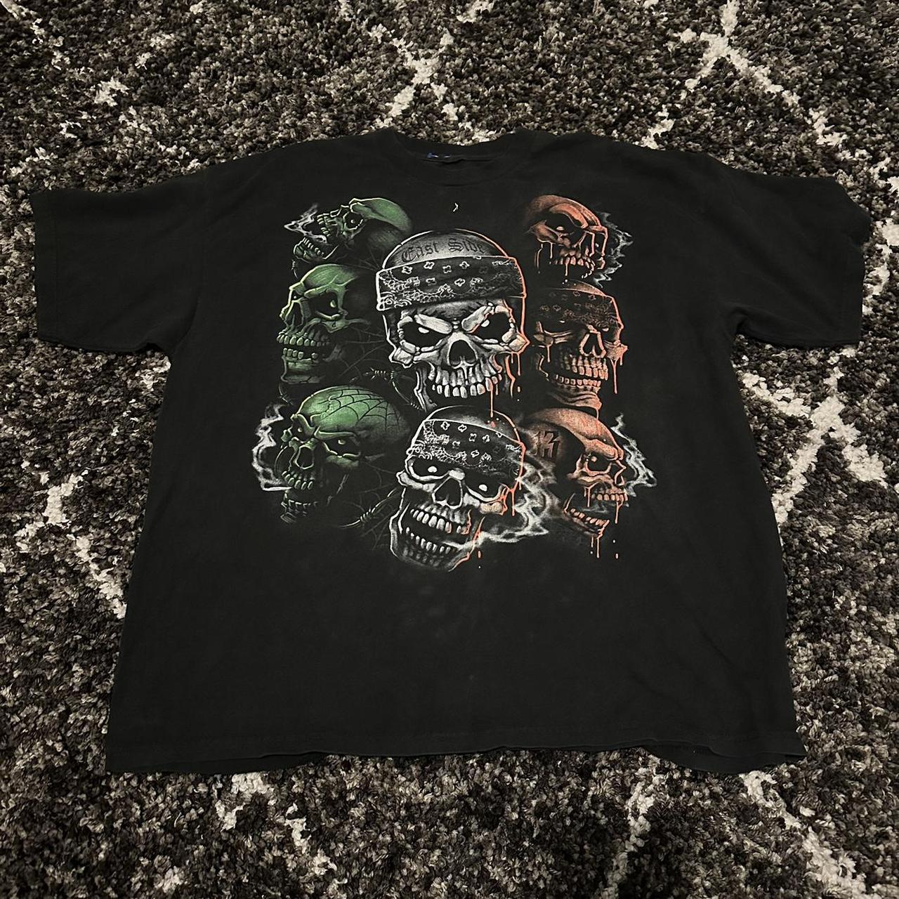 Skulls tee Size XL Like new No flaws Measurements... - Depop