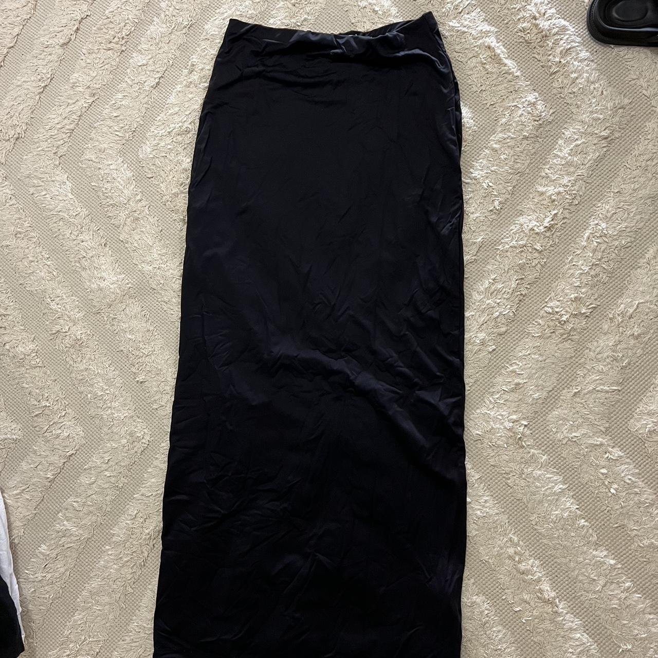 Supre maxi skirt - Depop