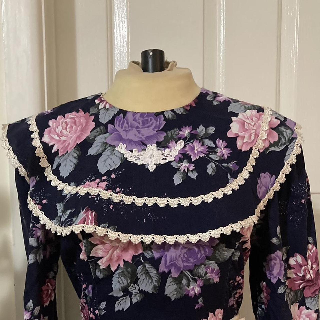 Dainty, Dramatic Bib Collared Cottage Core 1980’s ... - Depop