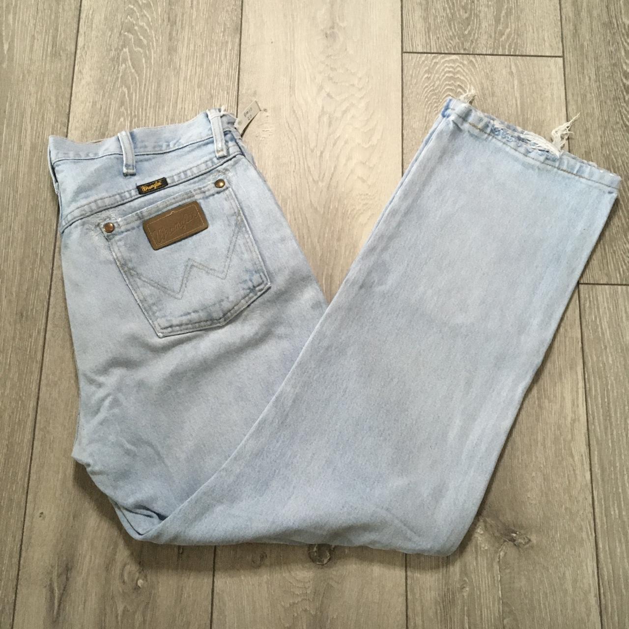 Wrangler Blue Straight Zip Fly Jeans - W33 L29 Size... - Depop