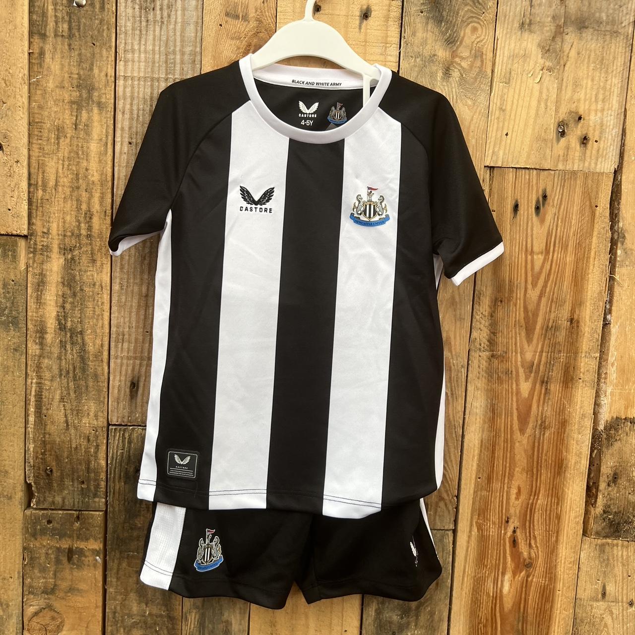 Newcastle football shirt kit Size 4-5 years New with... - Depop