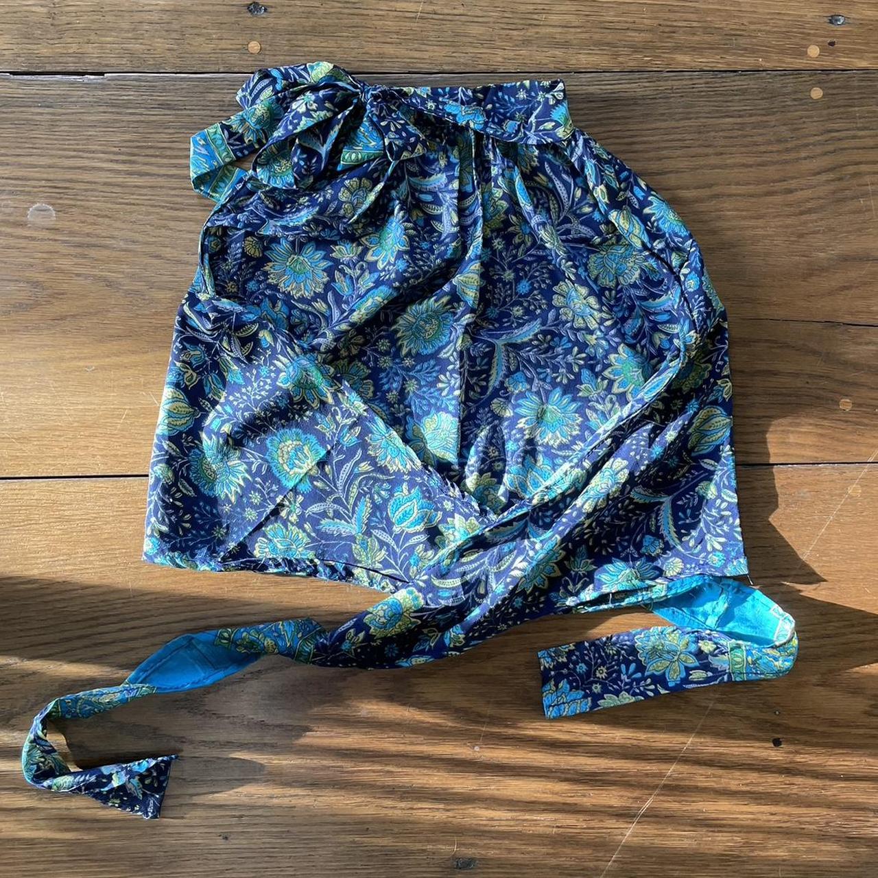 hoboko silk tie top worn once (not included in bundles) - Depop