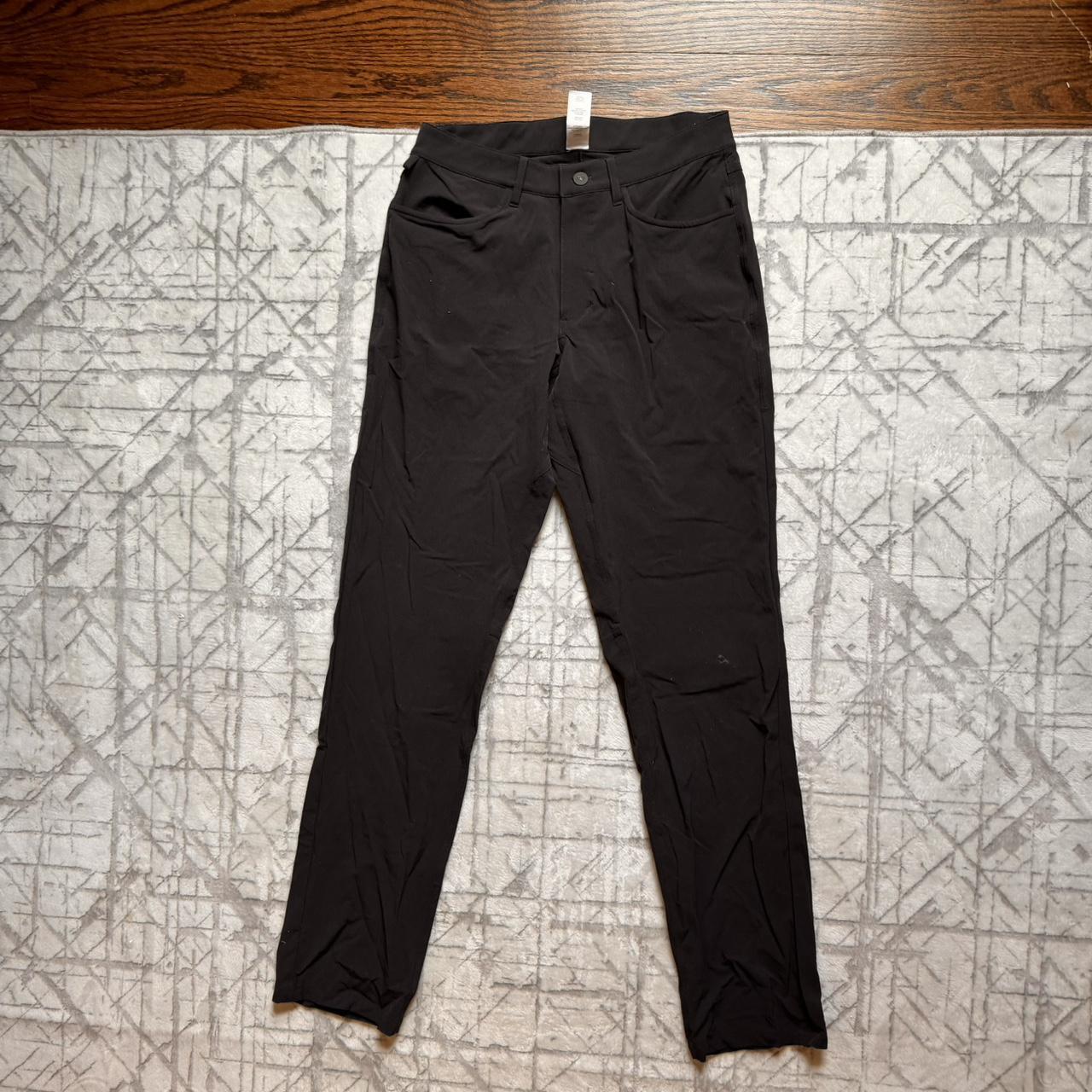 Men’s alo pants These pants have a small hole in... - Depop