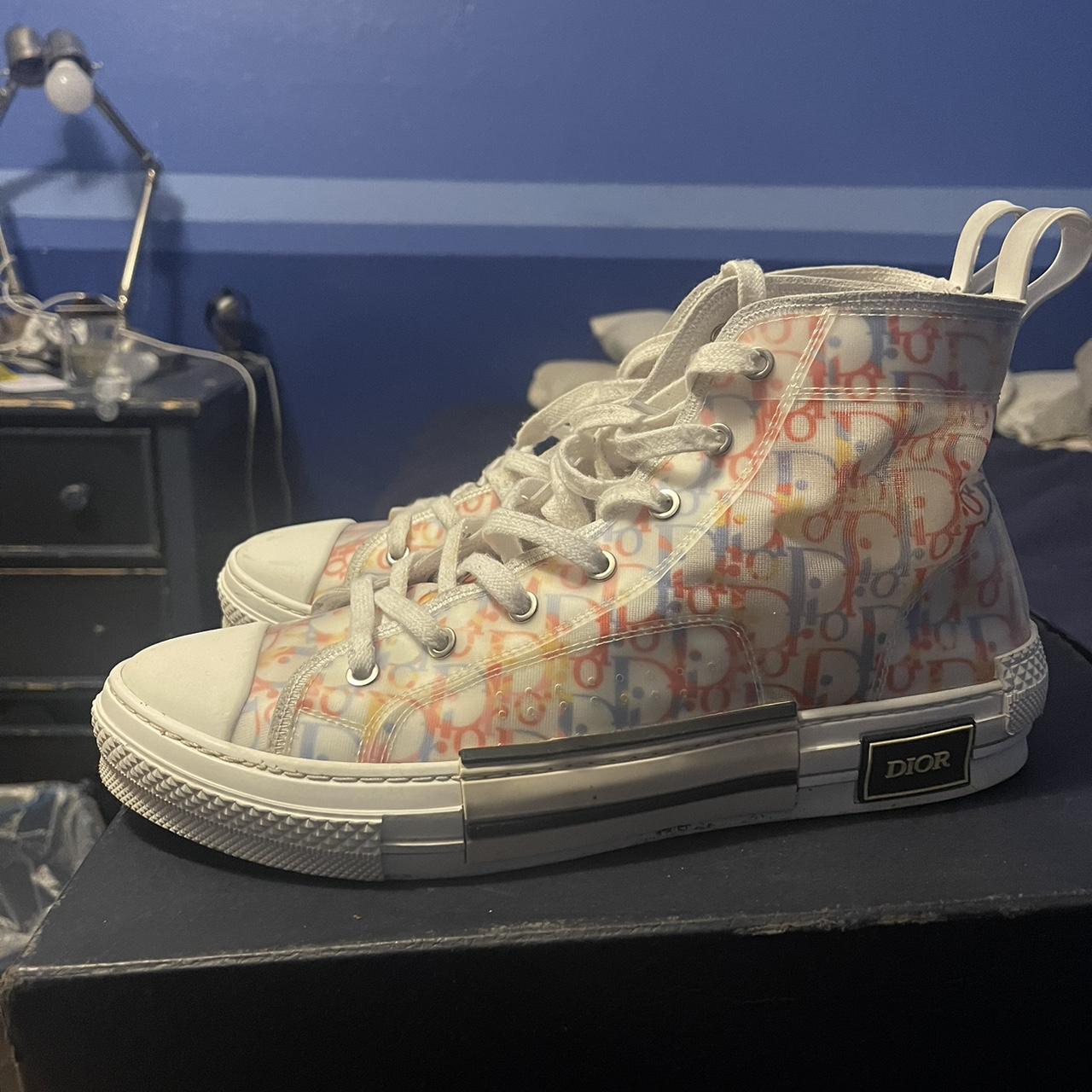 Dior b23 Used no box Throw offers - Depop