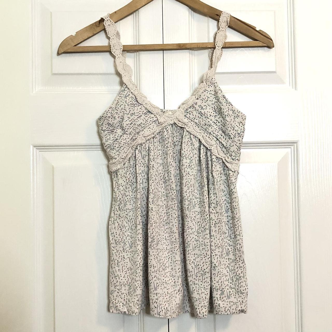 Cute Top With Pretty Design And Elastic Depop