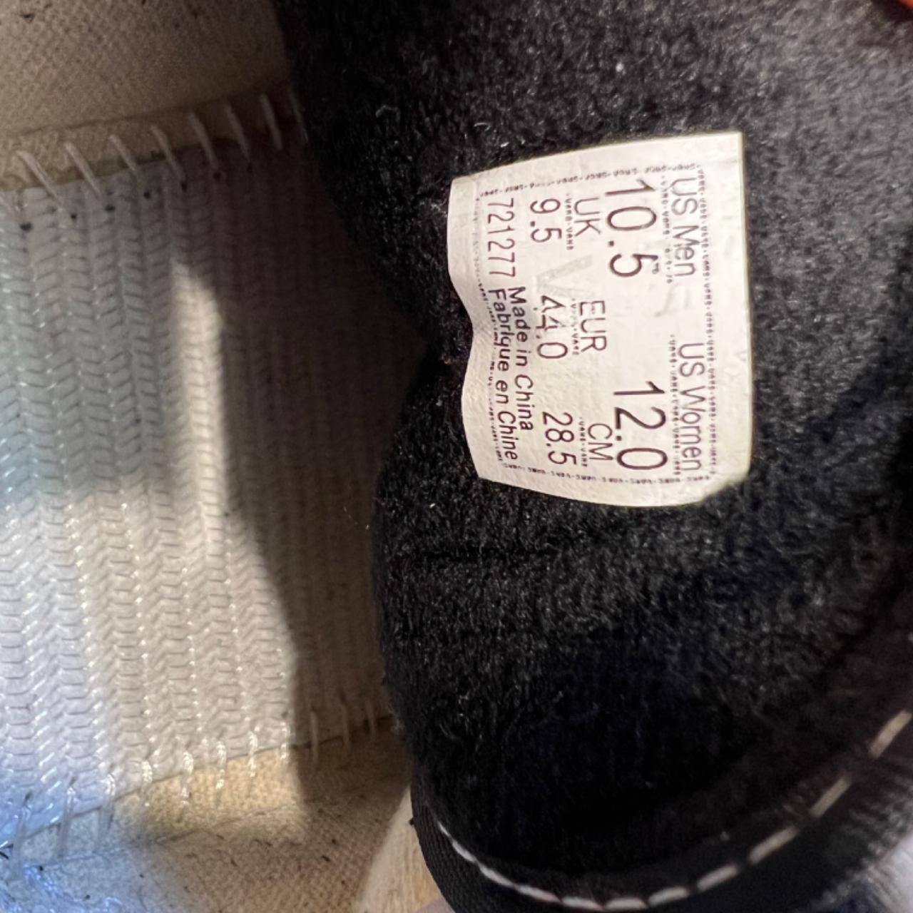 Vans New inner soles put in, outside still great... - Depop