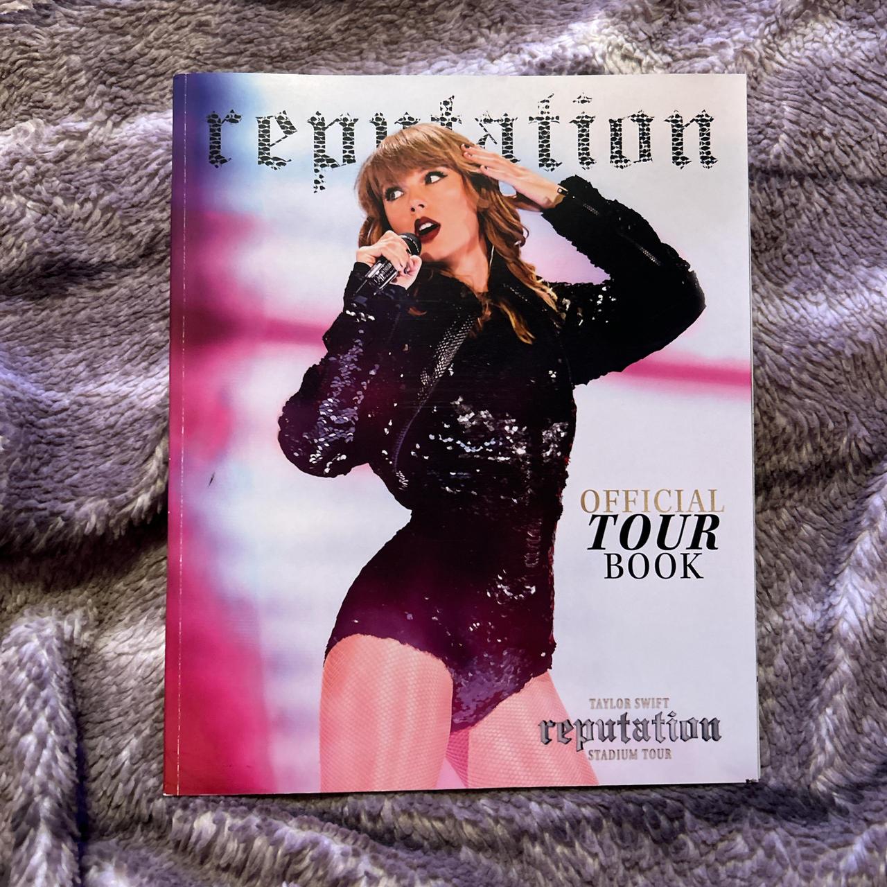 taylor swift reputation world tour book 1 small mark... - Depop