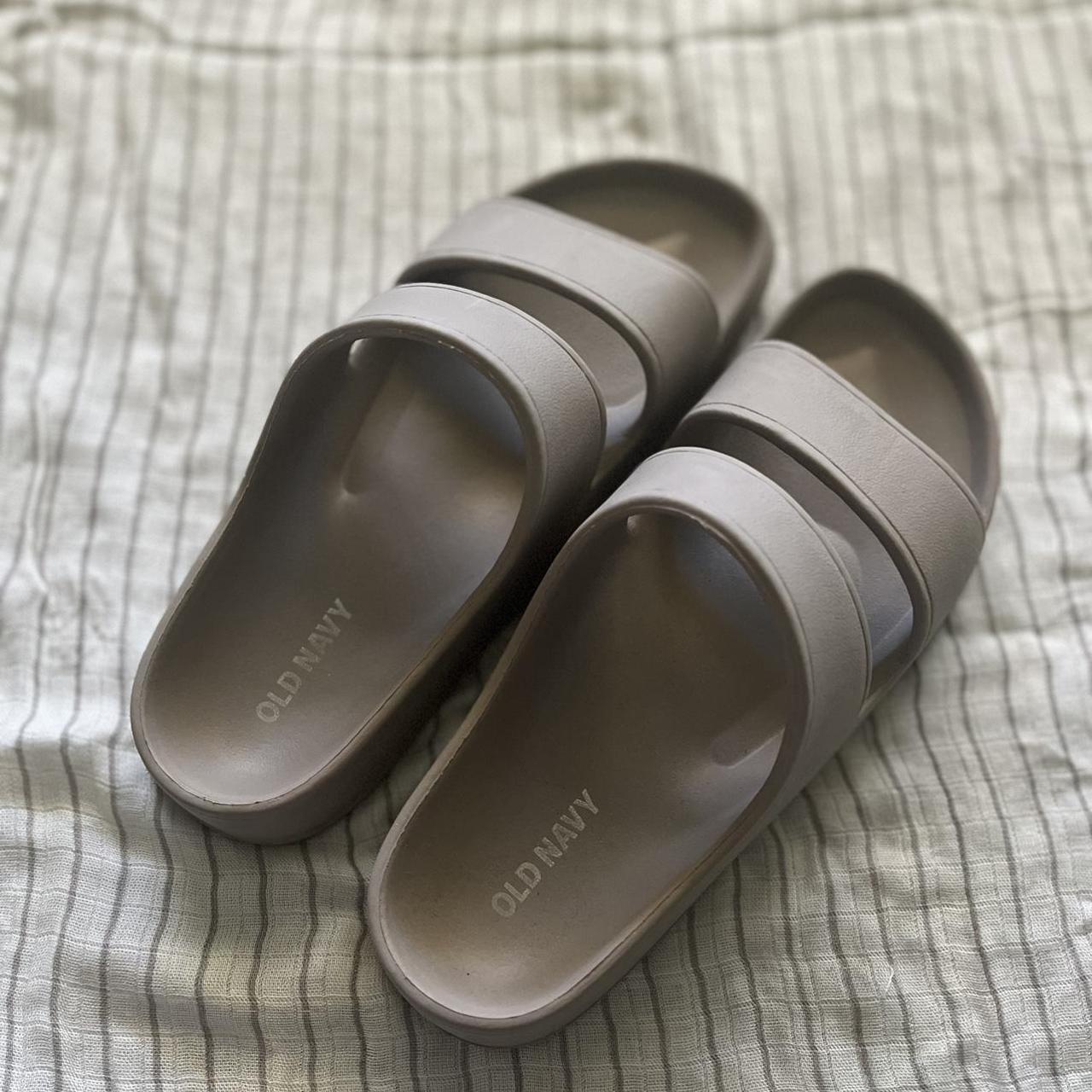 Grey old navy slides size 6 - Depop