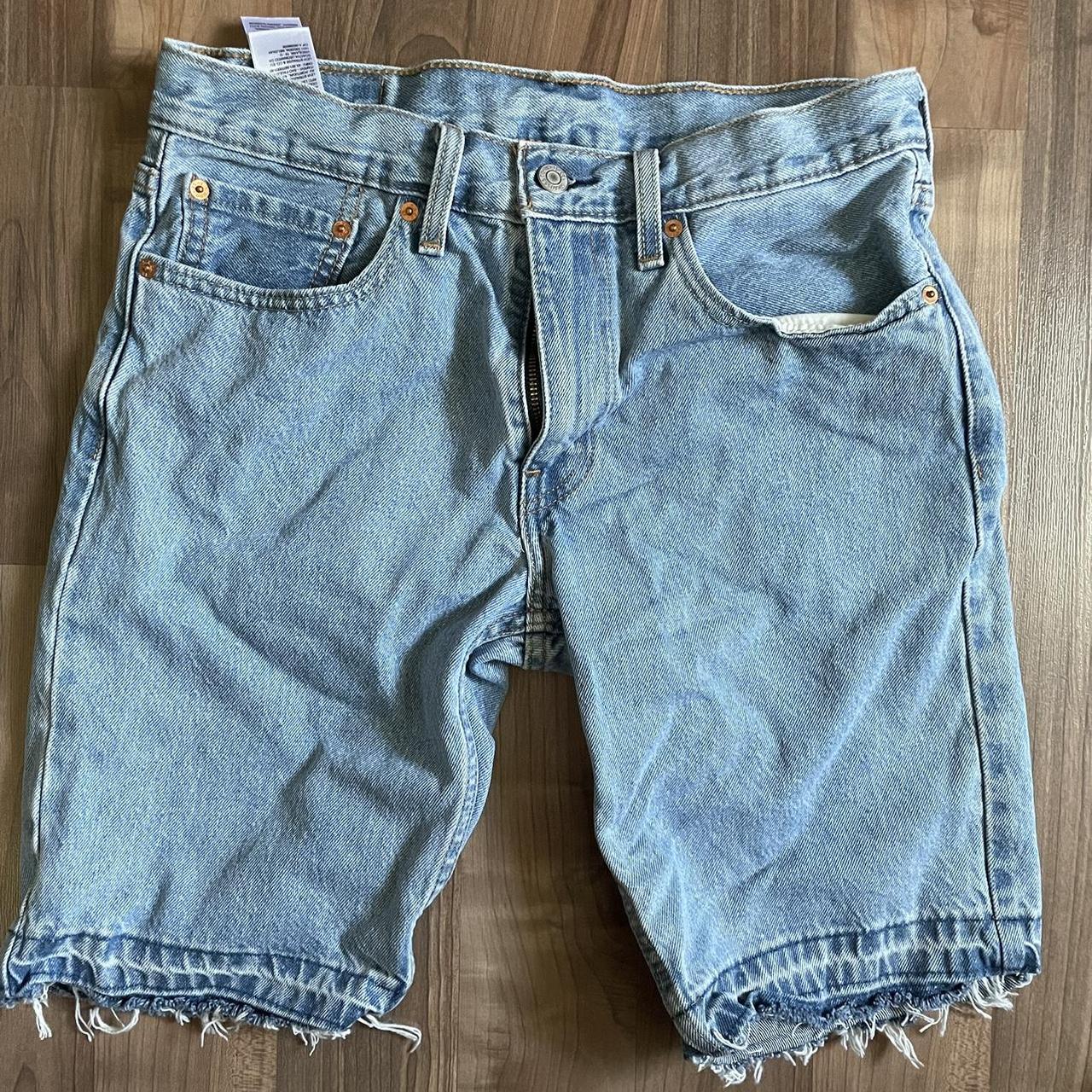 Levi’s shorts note details on the bottom! lightly... - Depop