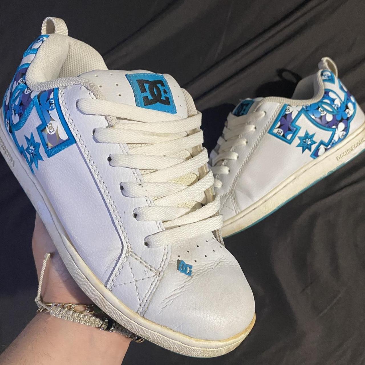 DC Shoes Women's White and Blue Trainers | Depop