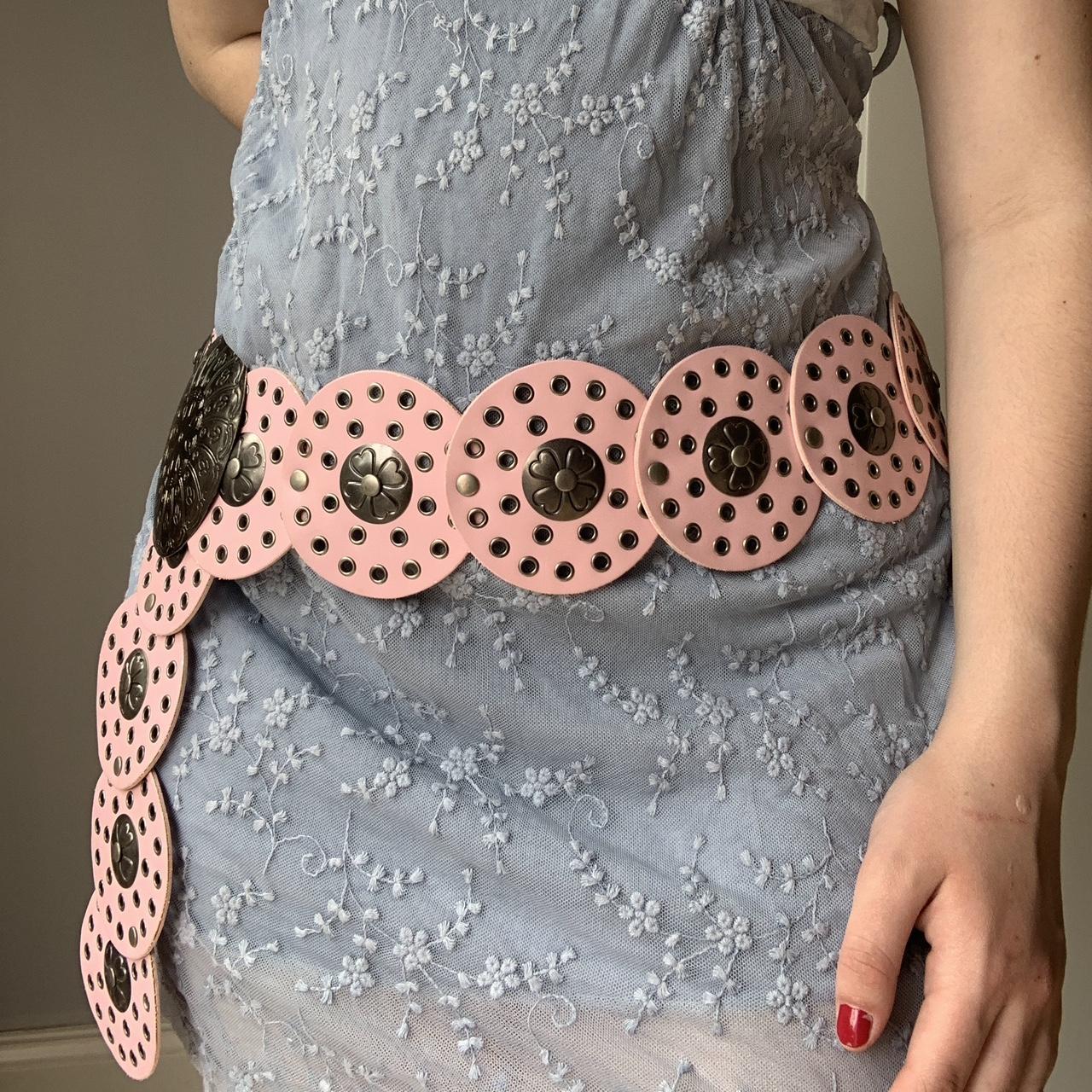 Vintage Y2k/ 90s chunky disk belt baby pink Any... - Depop