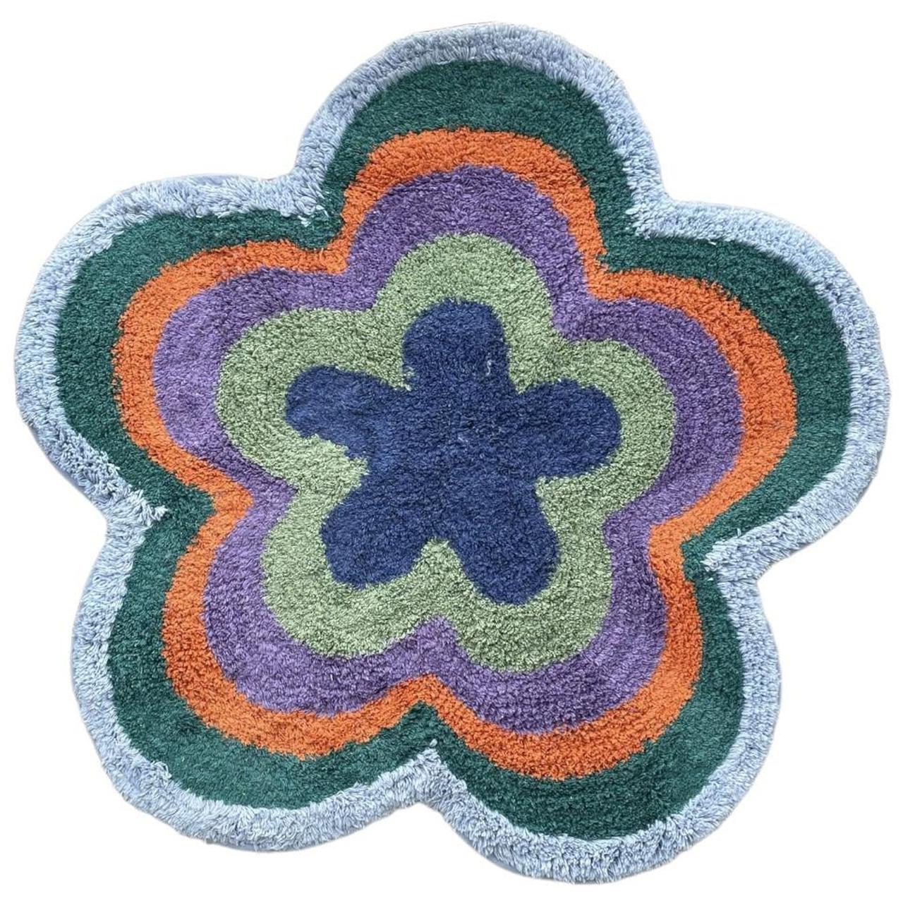 groovy flower rug/doormat! cute colors and 1960s... - Depop