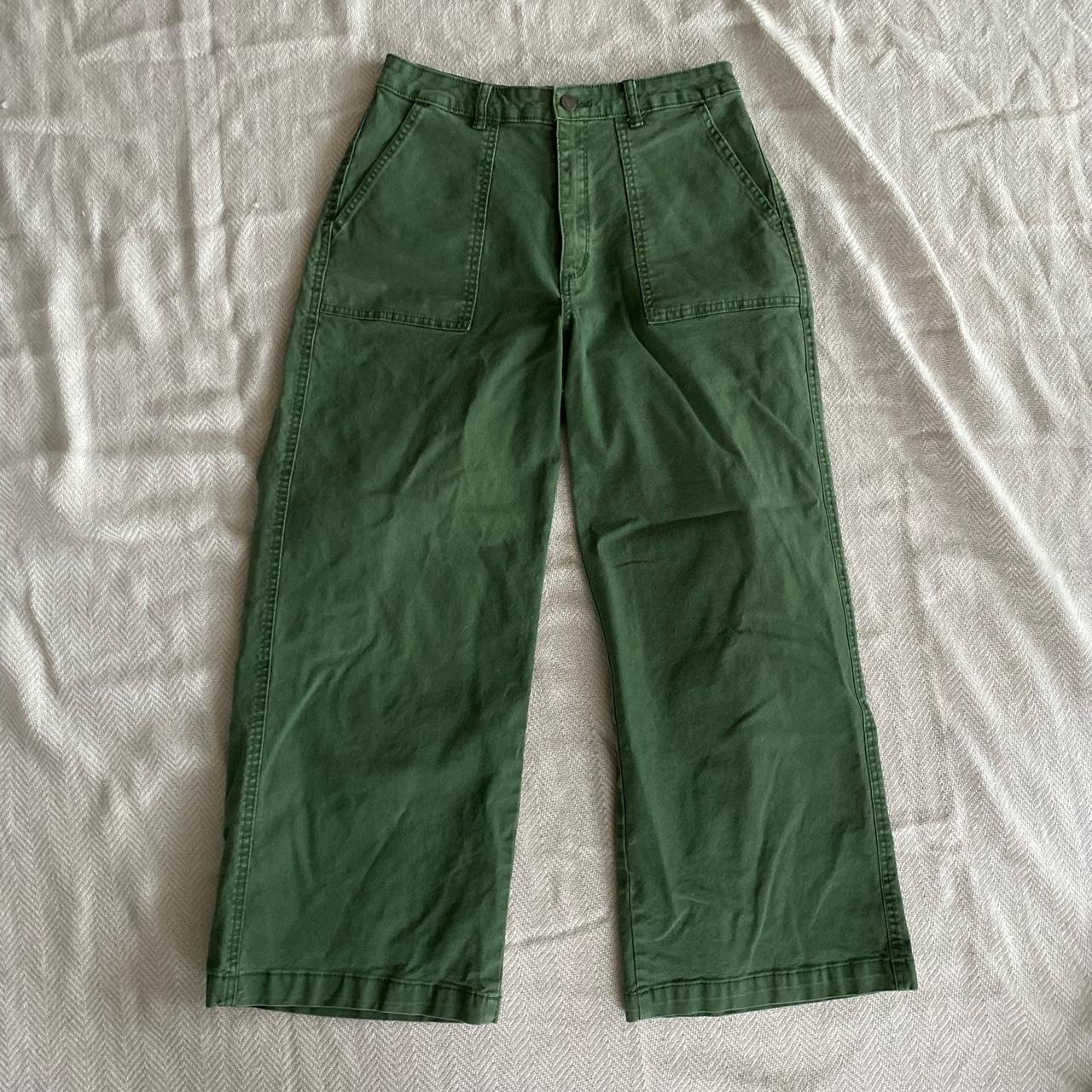 Universal Thread Women's Green Trousers | Depop