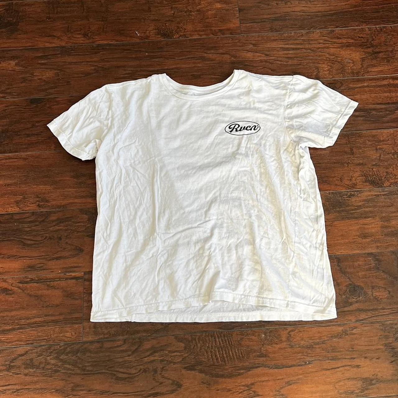 White RVCA graphic tee Large - Depop