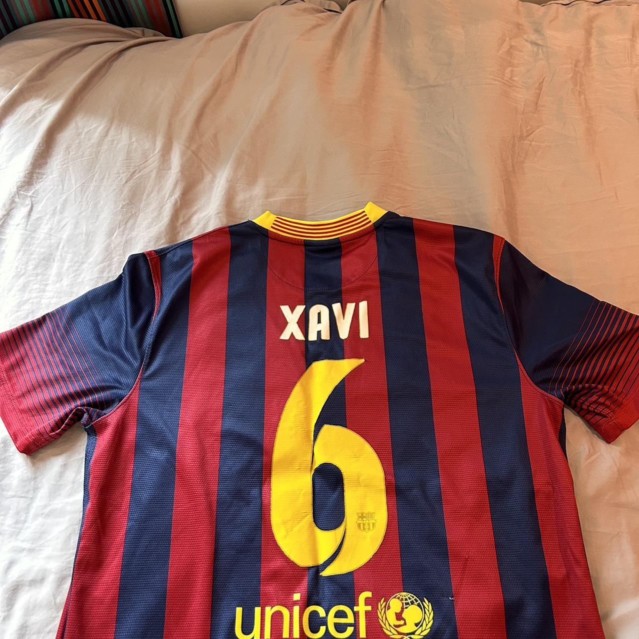 2013-2014 Barcelona Kit Xavi 6 Excellent Condition - Depop