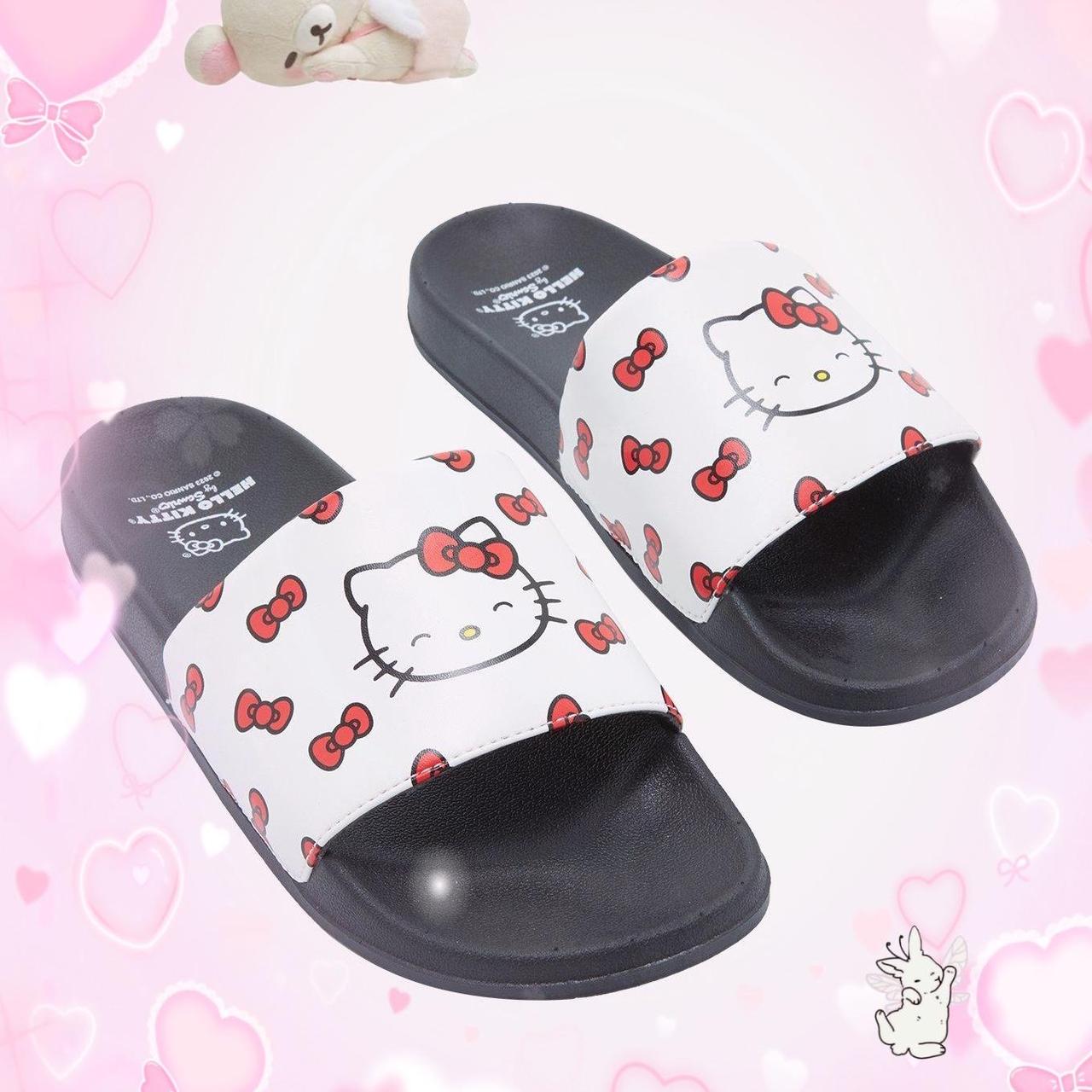 hello kitty slides - Depop