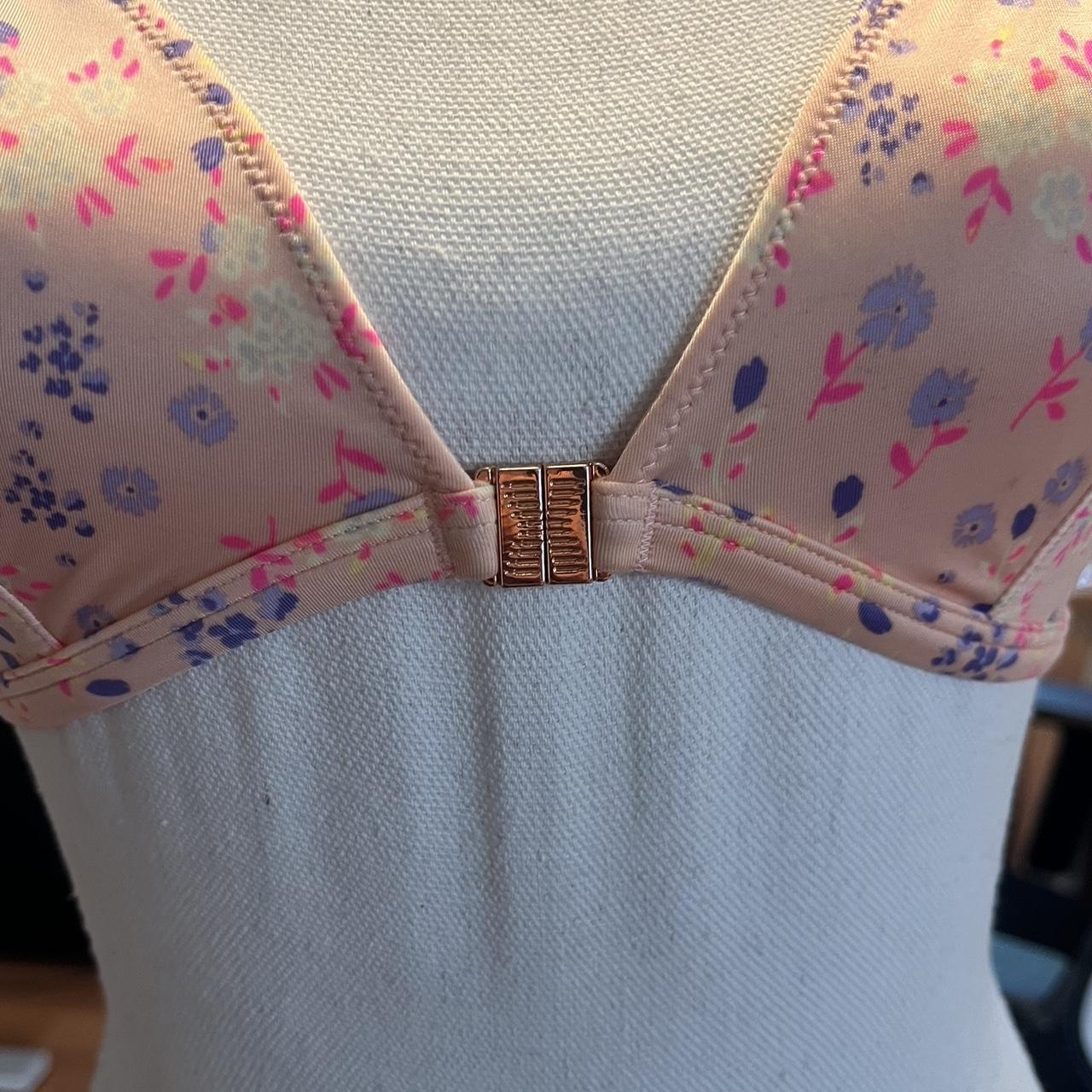 Savage X Fenty front clasped bralette - Depop