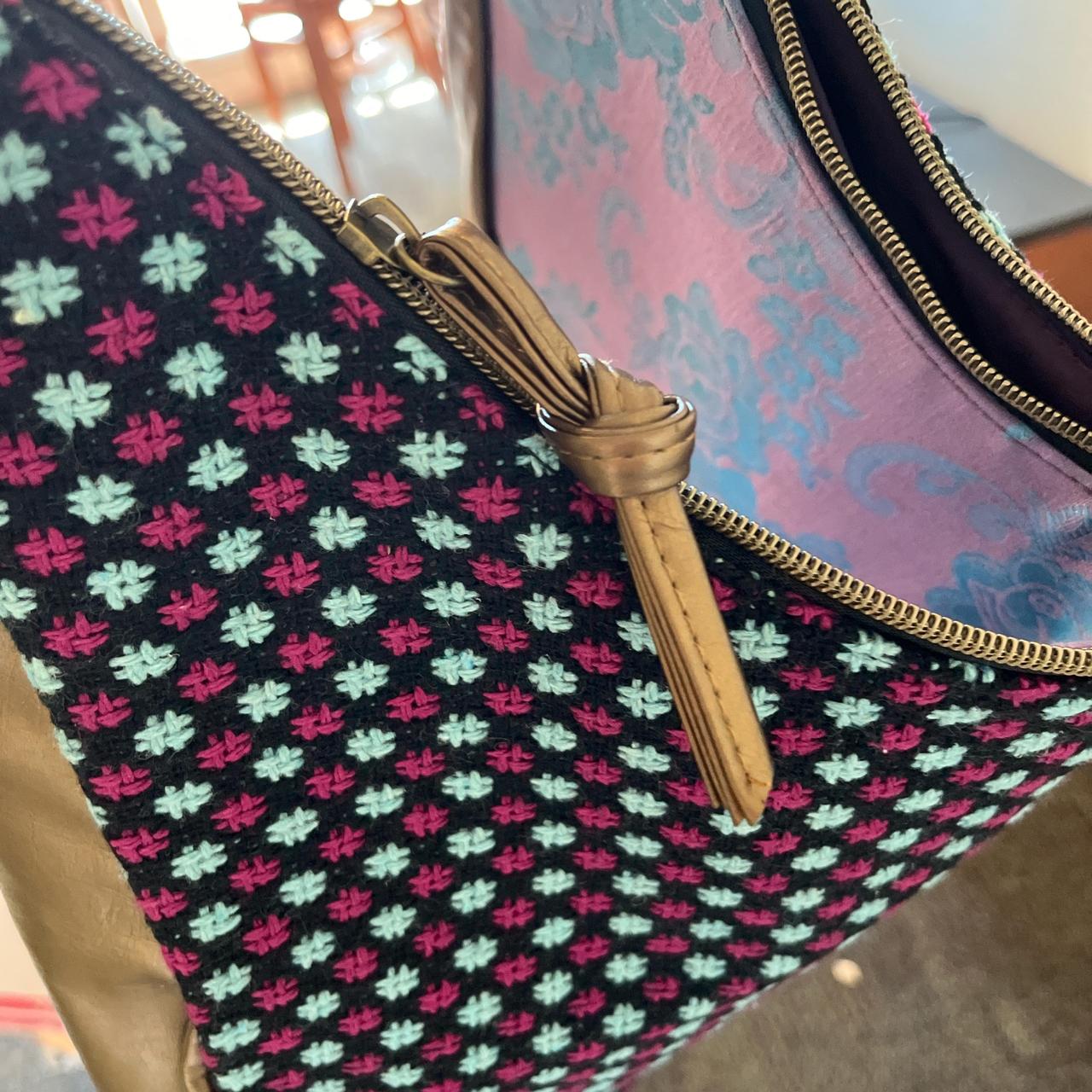 RARE HTF Taylor Swift Wonderstruck Hobo bag new with... - Depop