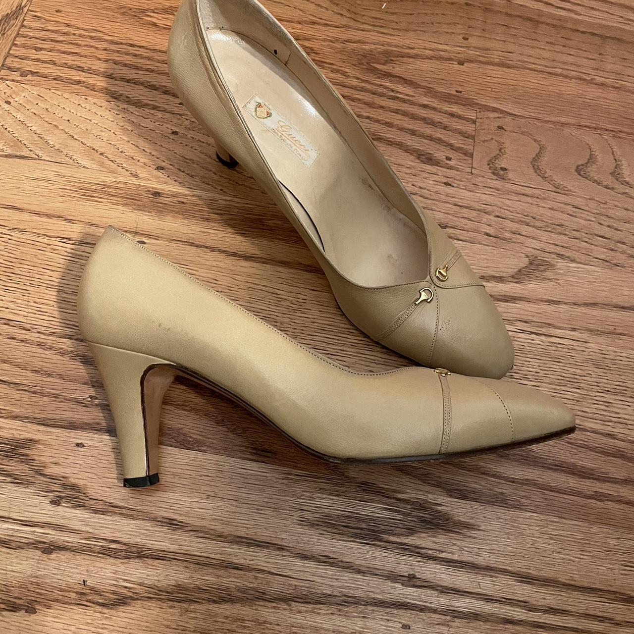 Vintage Gucci pumps, tan, size 37 leather. Toes... - Depop