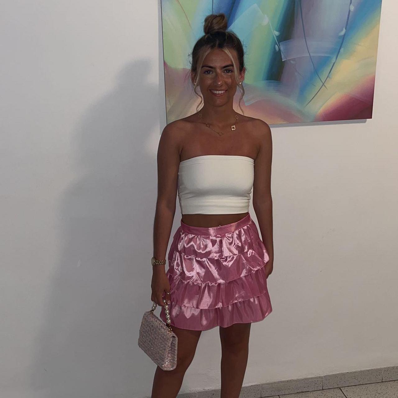 pink rara skirt size 6 £15🩷 - Depop
