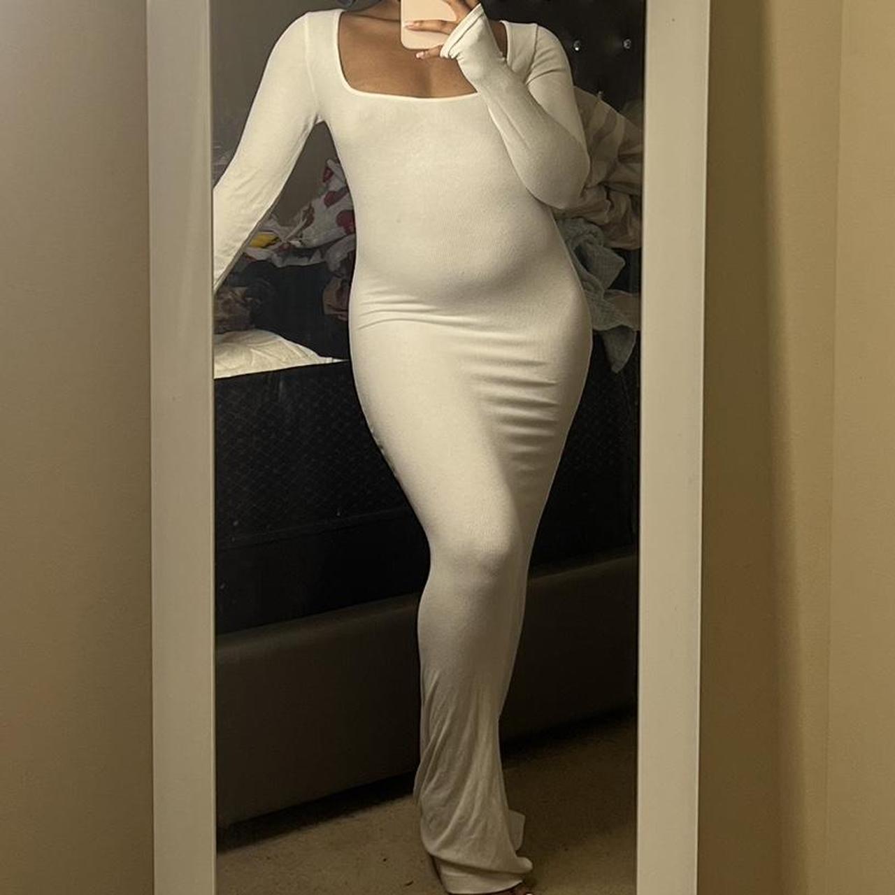 skims long sleeve dress ♡ true to size ♡ stretchy... - Depop