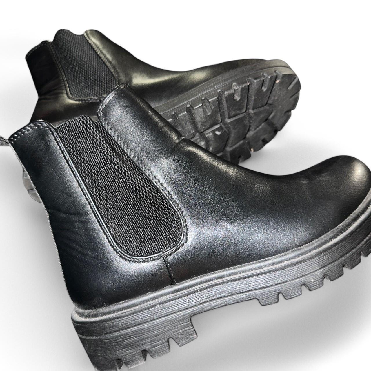 soda pilot chunky boots only wore once for a... | Depop