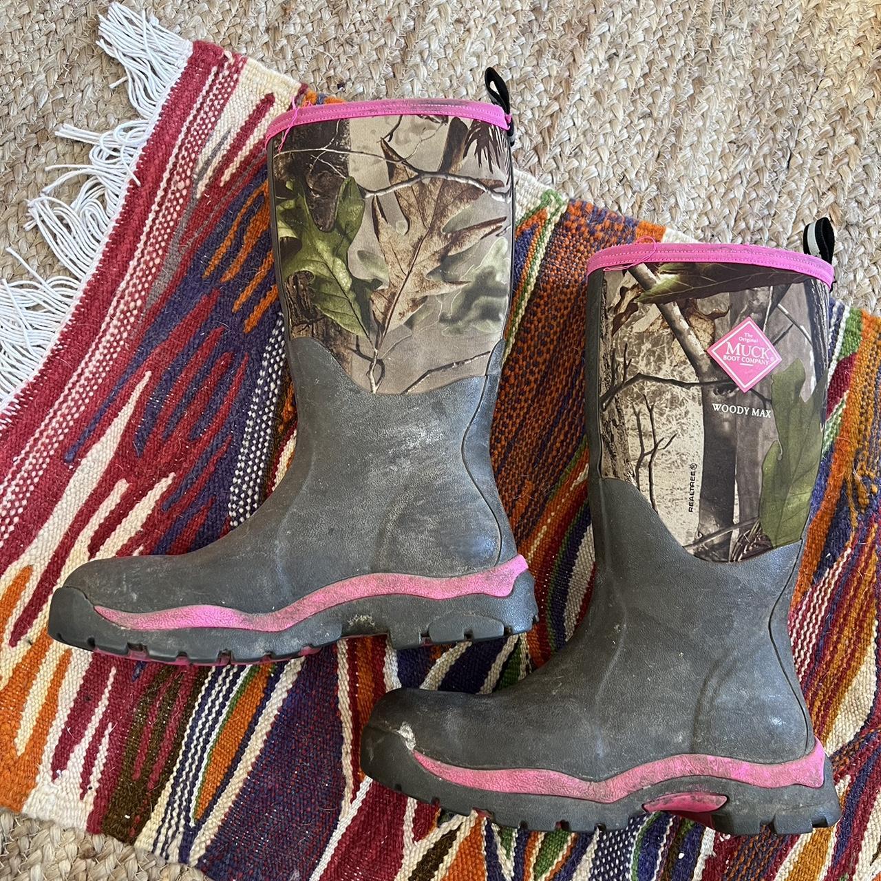 Camo pink real tree Muck boots, great for... - Depop