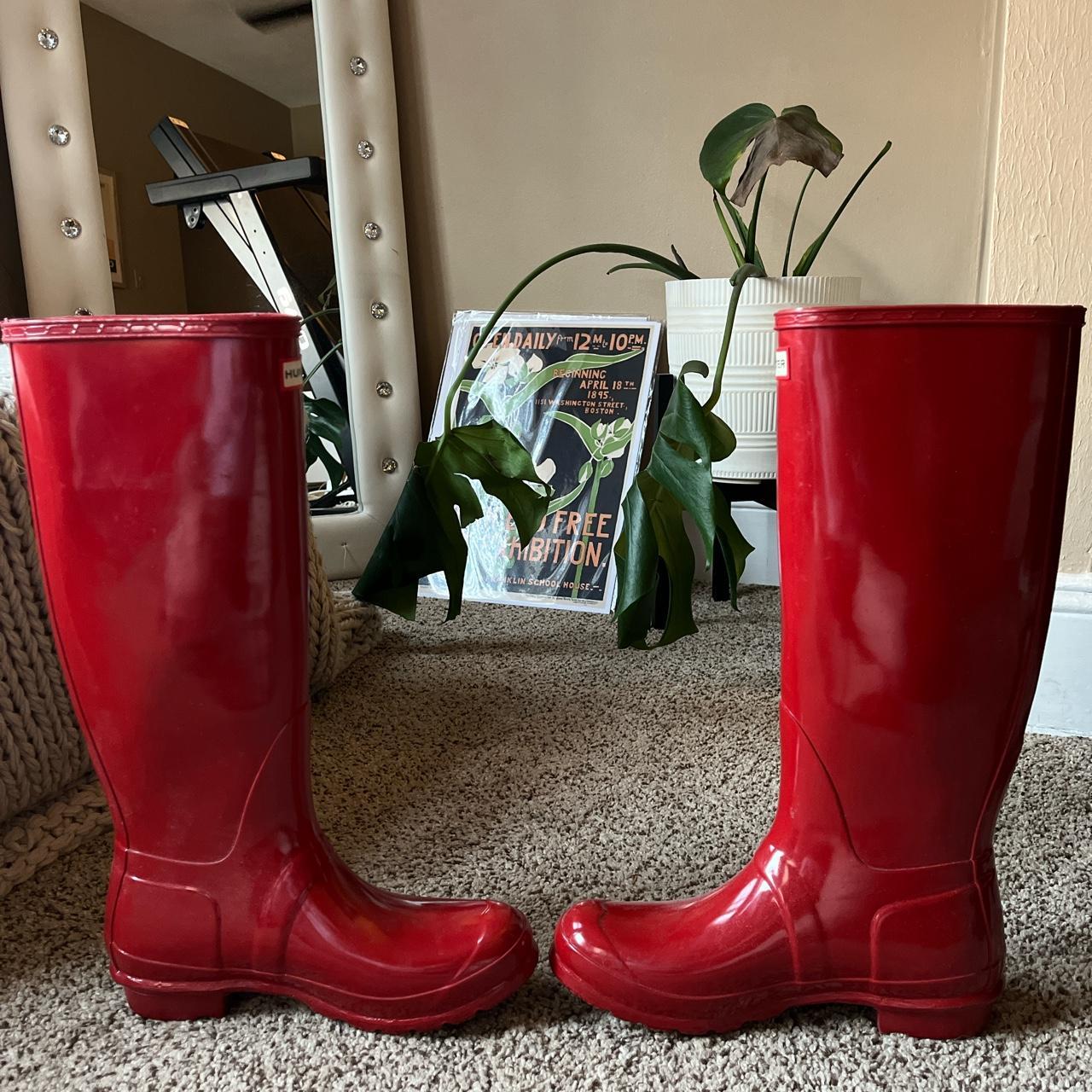 Hunter tall gloss red boots • Rarely worn + too... - Depop