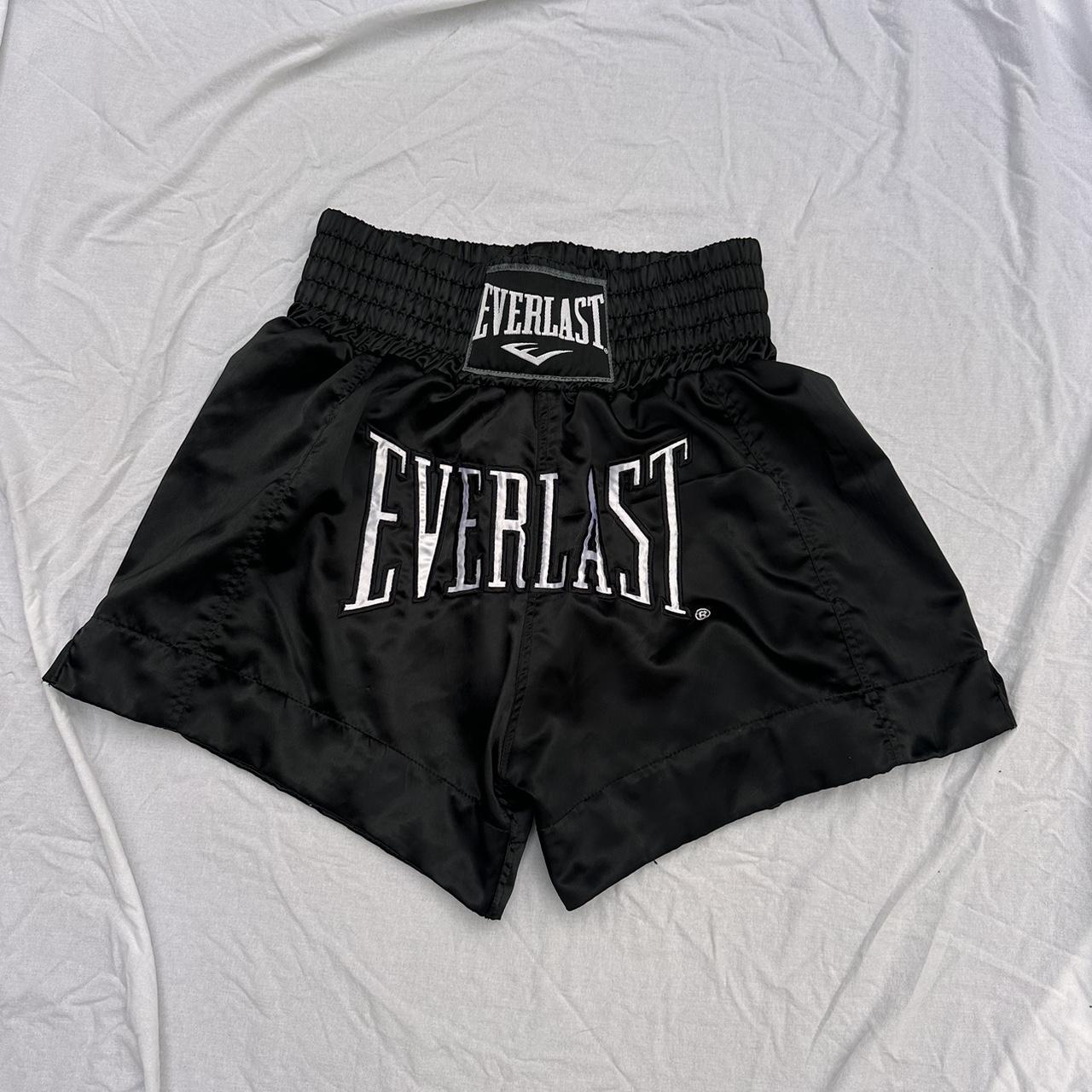 Y2K EVERLAST BOXING SHORTS big on a size small but... - Depop