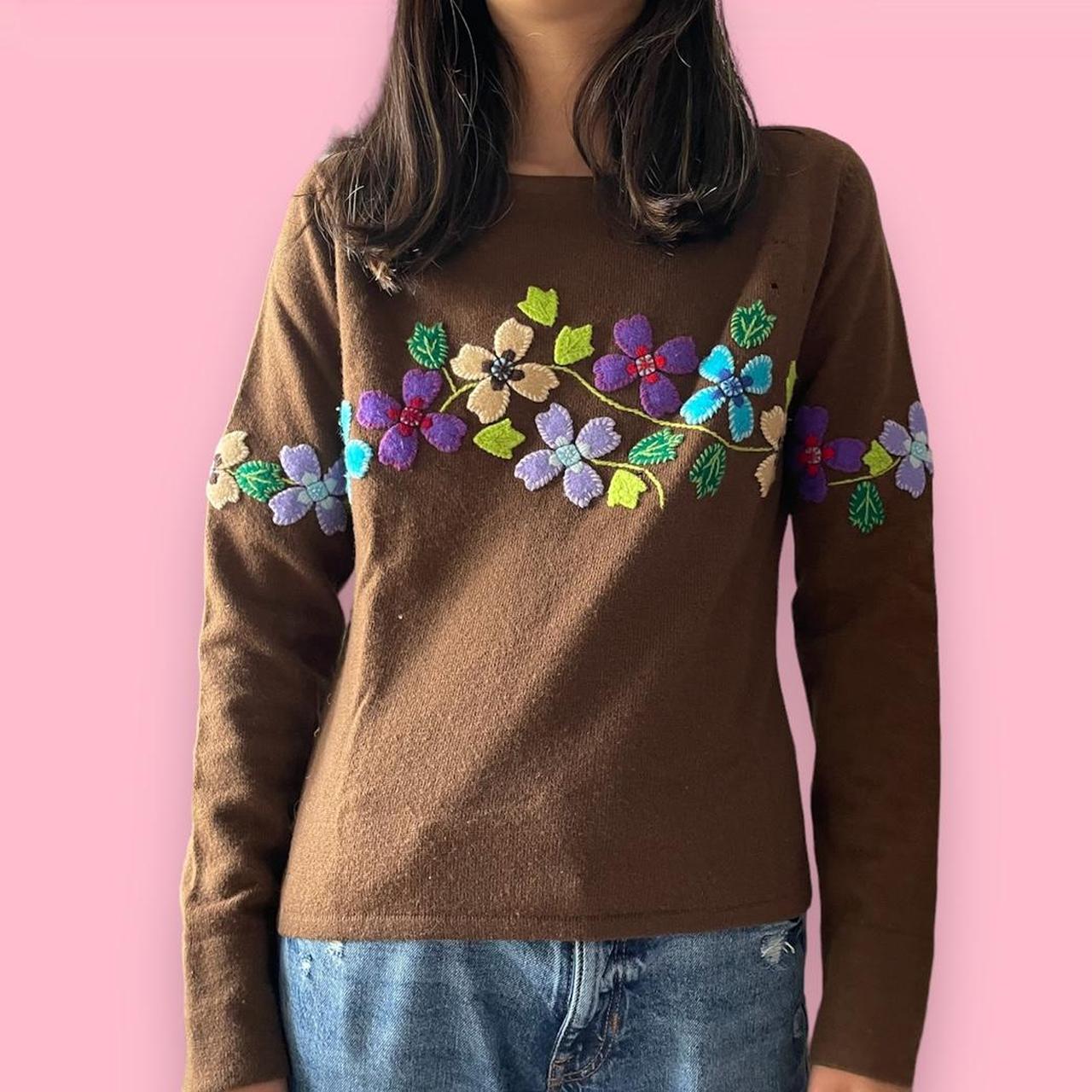 Floral stitched sweater 🤎 ⭐️ Super cute brown... - Depop