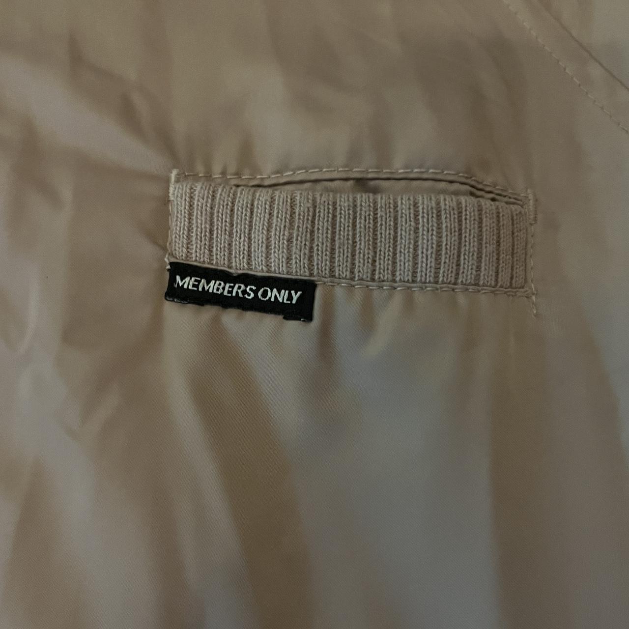 Pink/Tan Member’s Only Jacket 💞 Few loose threads,... - Depop