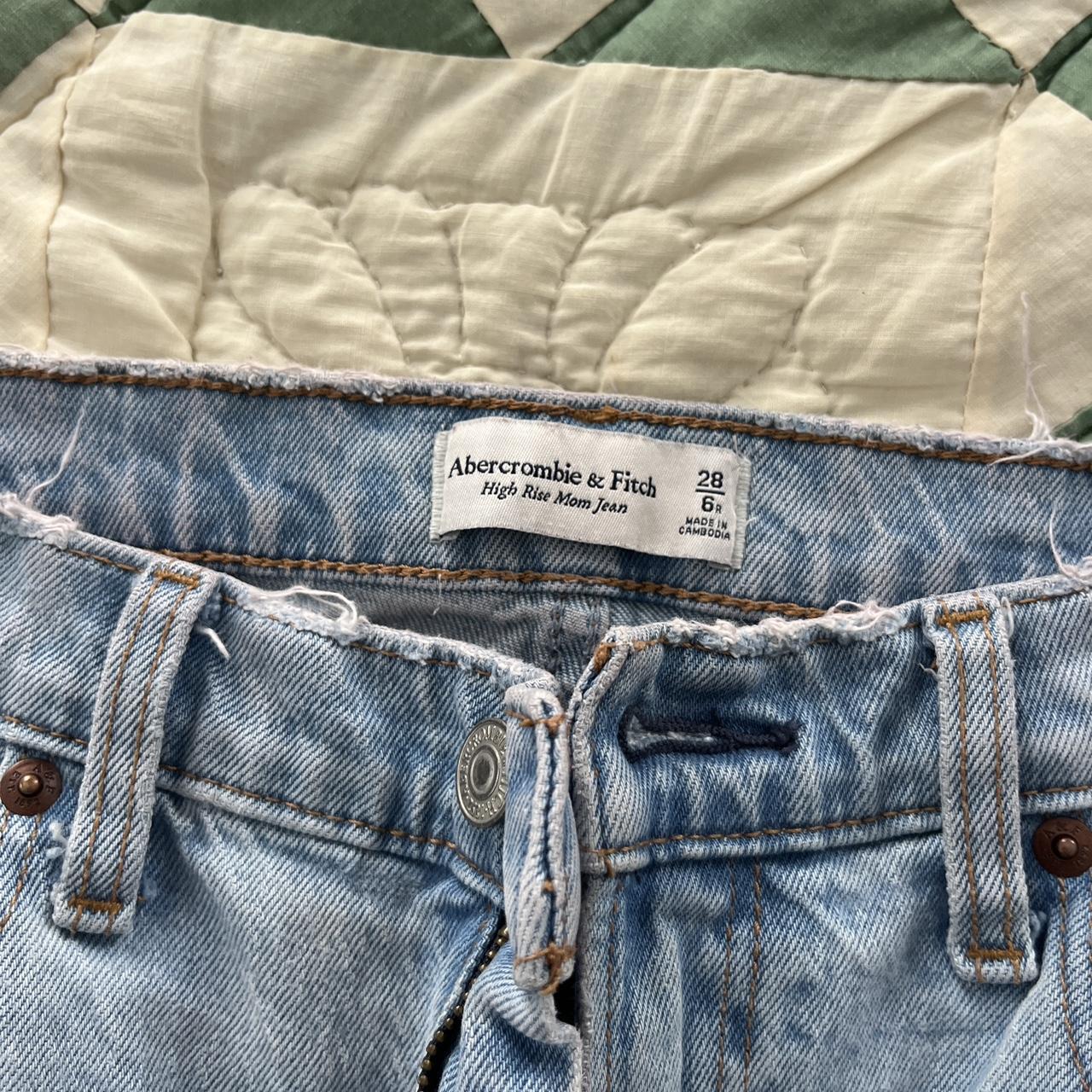Abercrombie High Rise Mom Jeans! Super cute light... - Depop