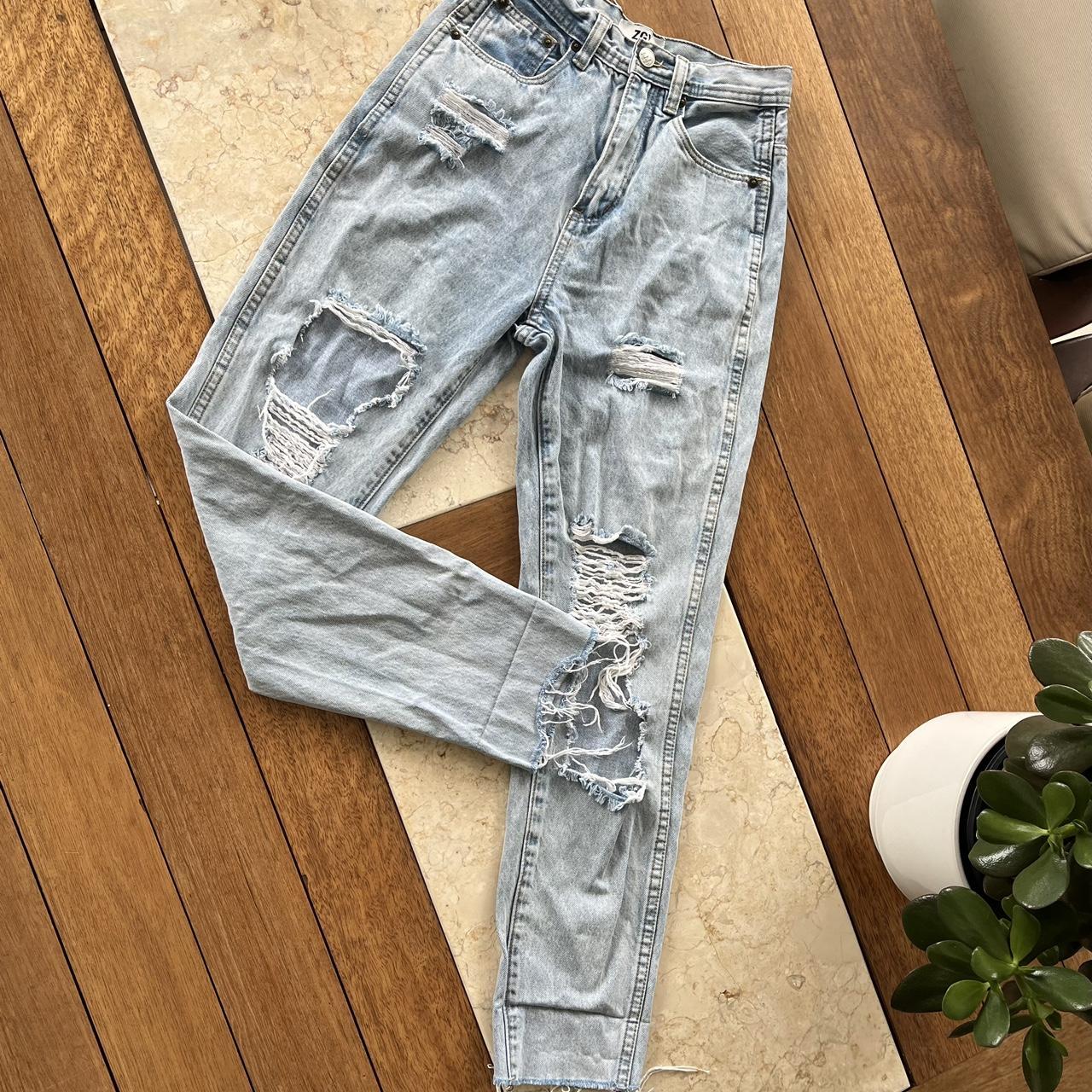 Universal Store jeans Size : au 6 / 24” Pre-loved 💘 - Depop