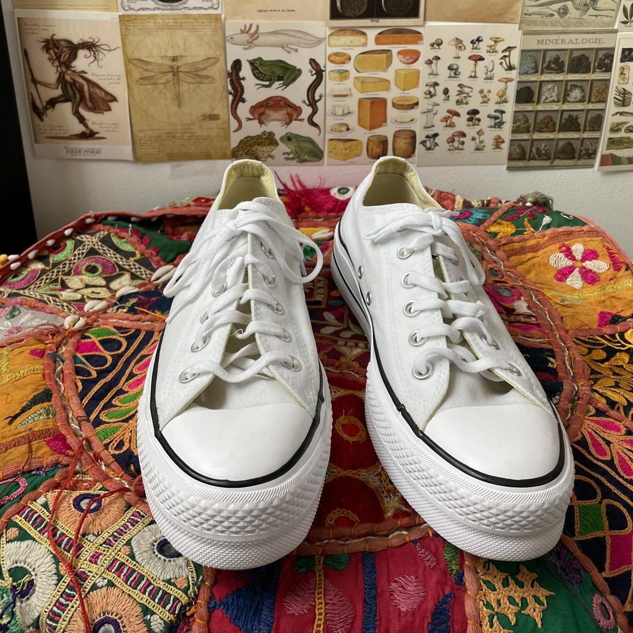 Converse Chuck taylor All Star •Only worn a few... - Depop