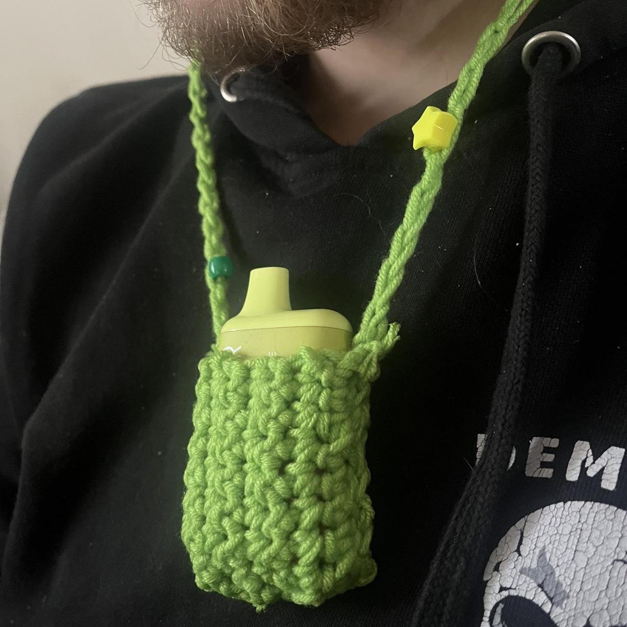 crochet vape necklace holder made to fit an elfbar... - Depop