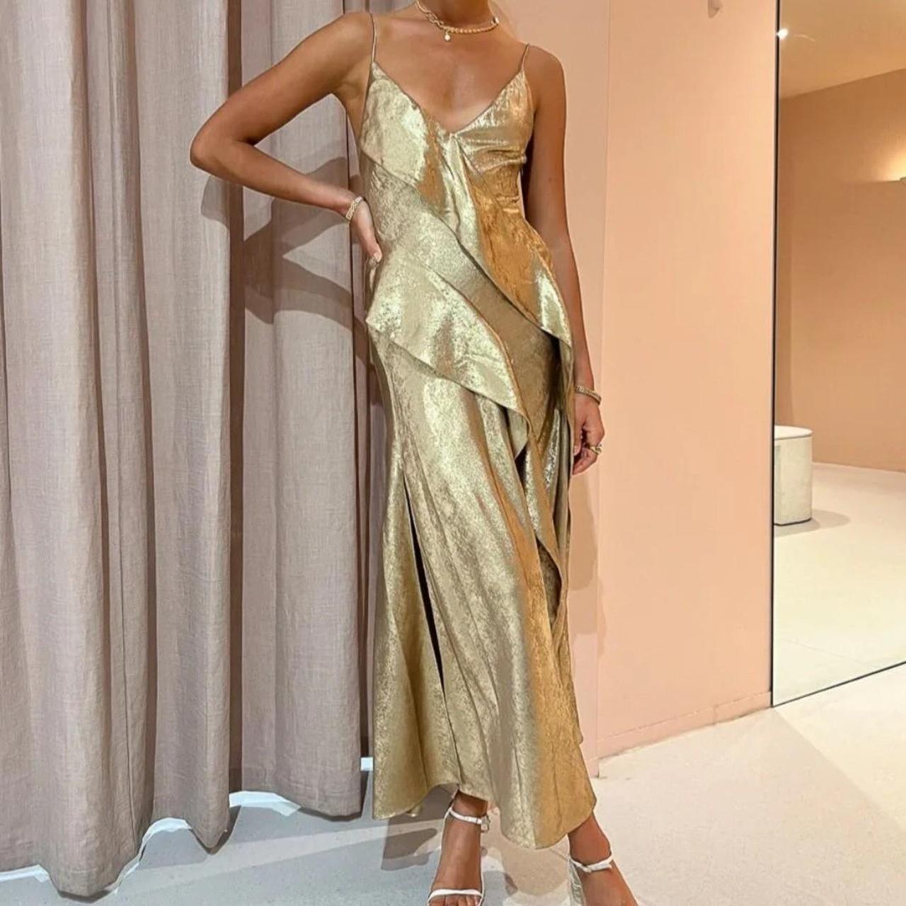 Acler queensbridge dress in a stunning shimmering... - Depop