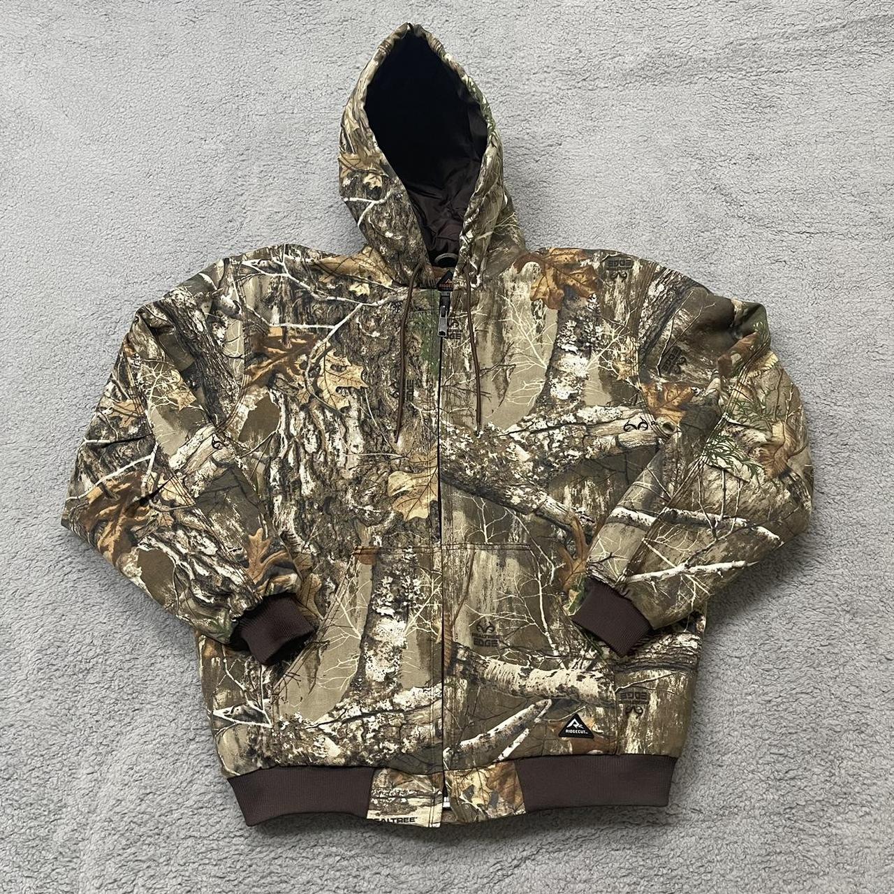 Vintage Realtree camo heavy jacket Tagged a size XL... | Depop