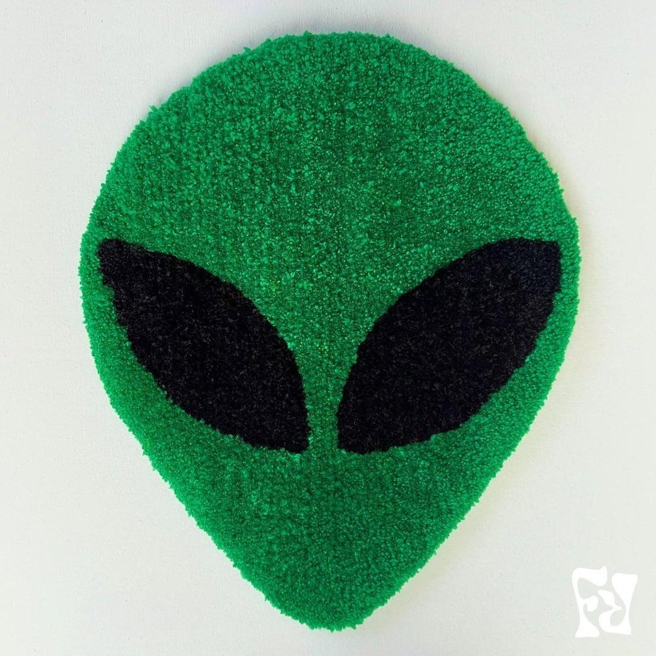 Funky alien head rug 🛸👽 🪐 BRAND NEW custom rug... - Depop