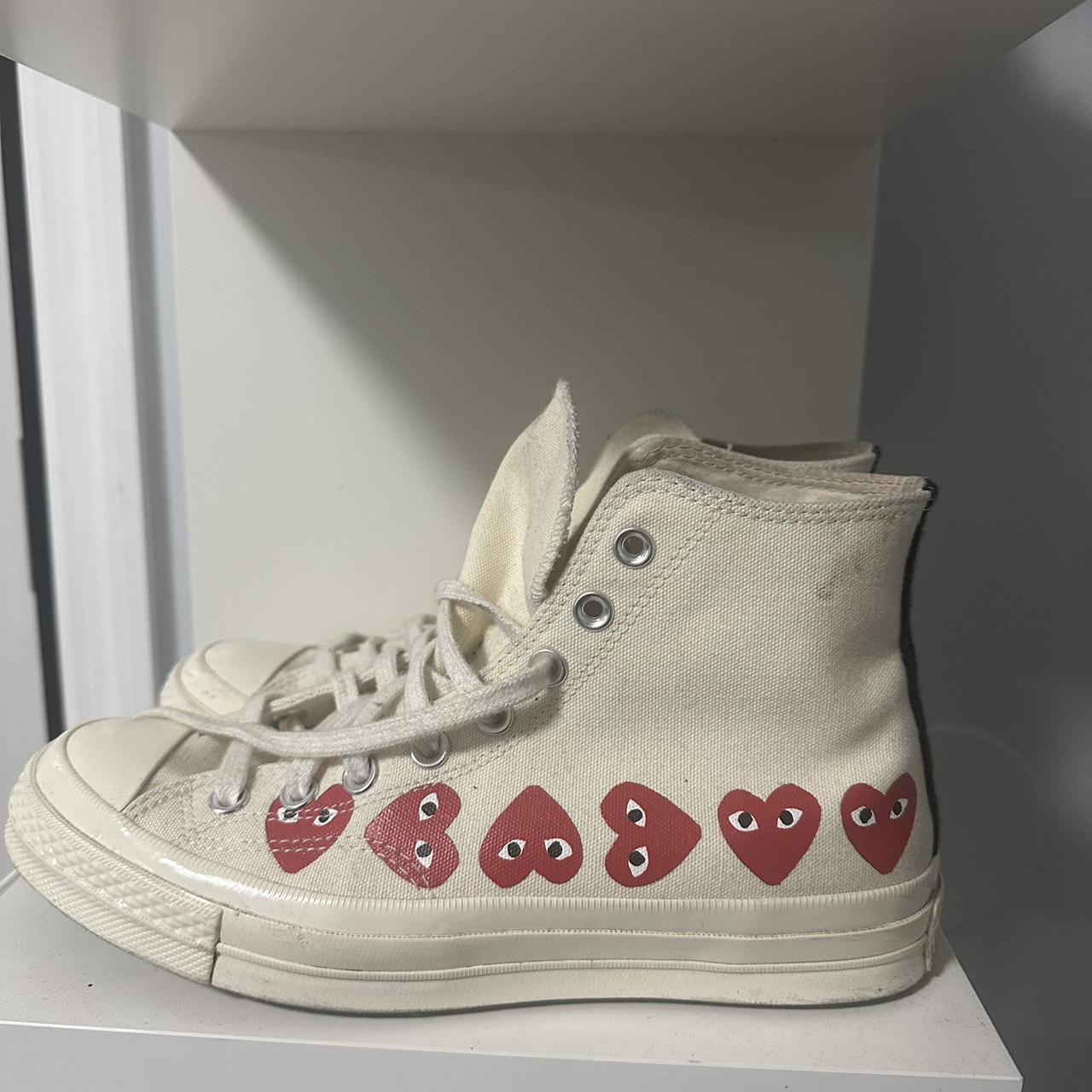 Comme des Garçons Play Men's Cream and Red Trainers | Depop