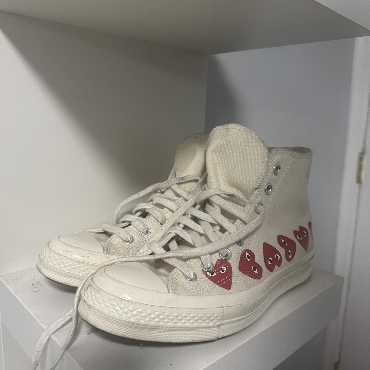 Comme des Garçons Play Men's Cream and Red Trainers | Depop