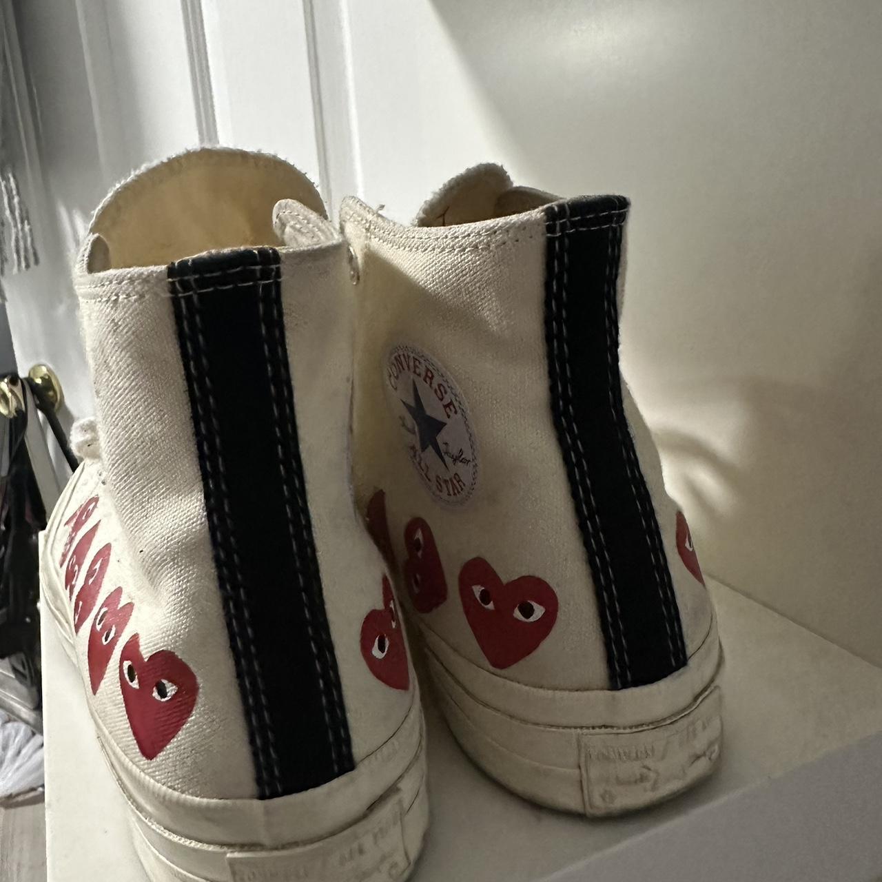 Comme des Garçons Play Men's Cream and Red Trainers | Depop