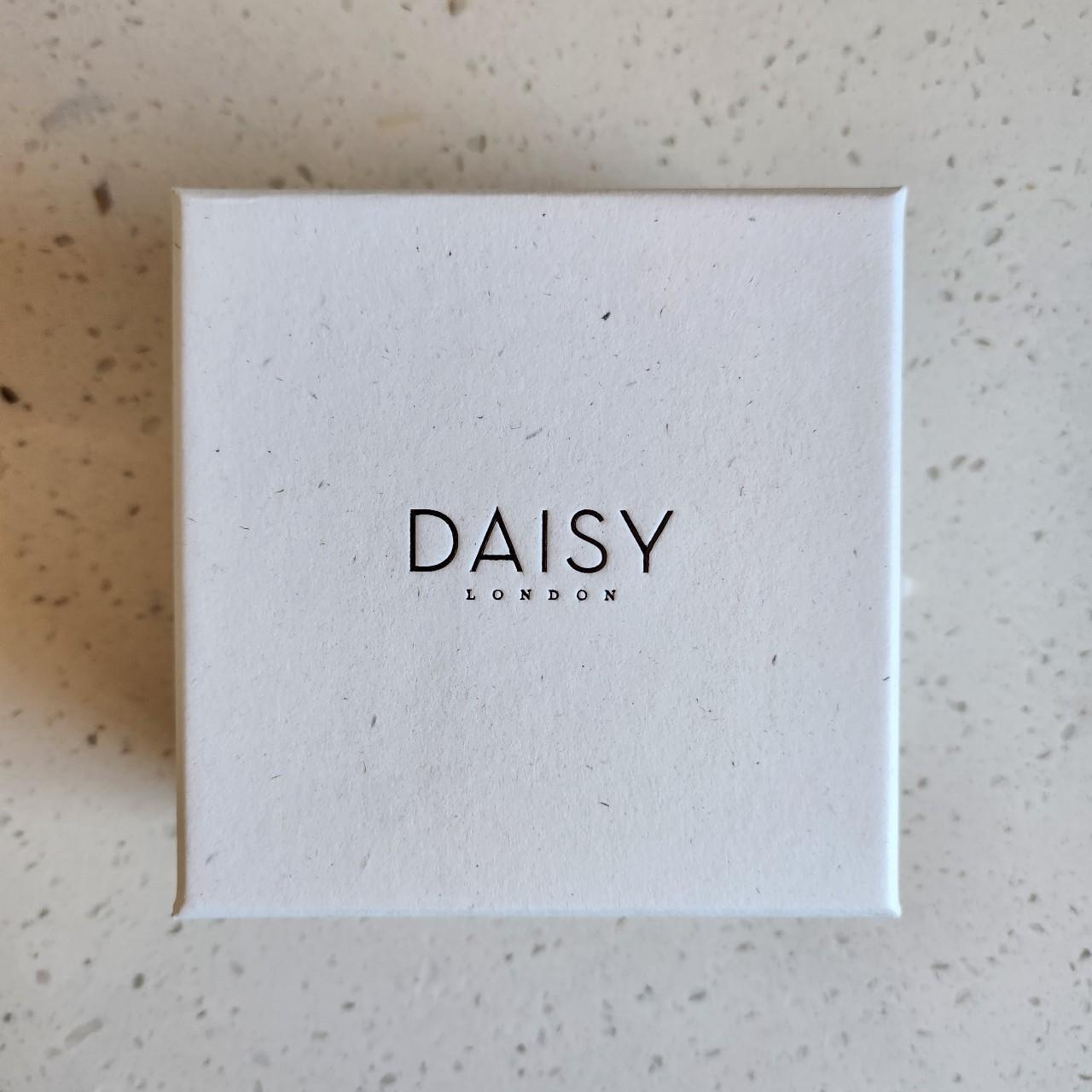 Daisy London Sunburst Chain Necklace Collection by... - Depop