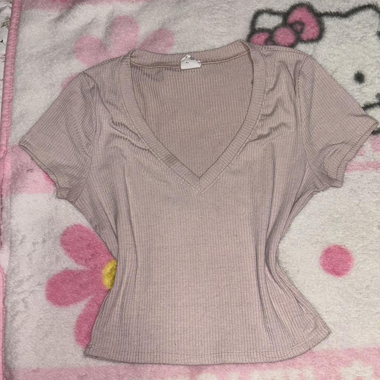 baby pink baby tee - Depop