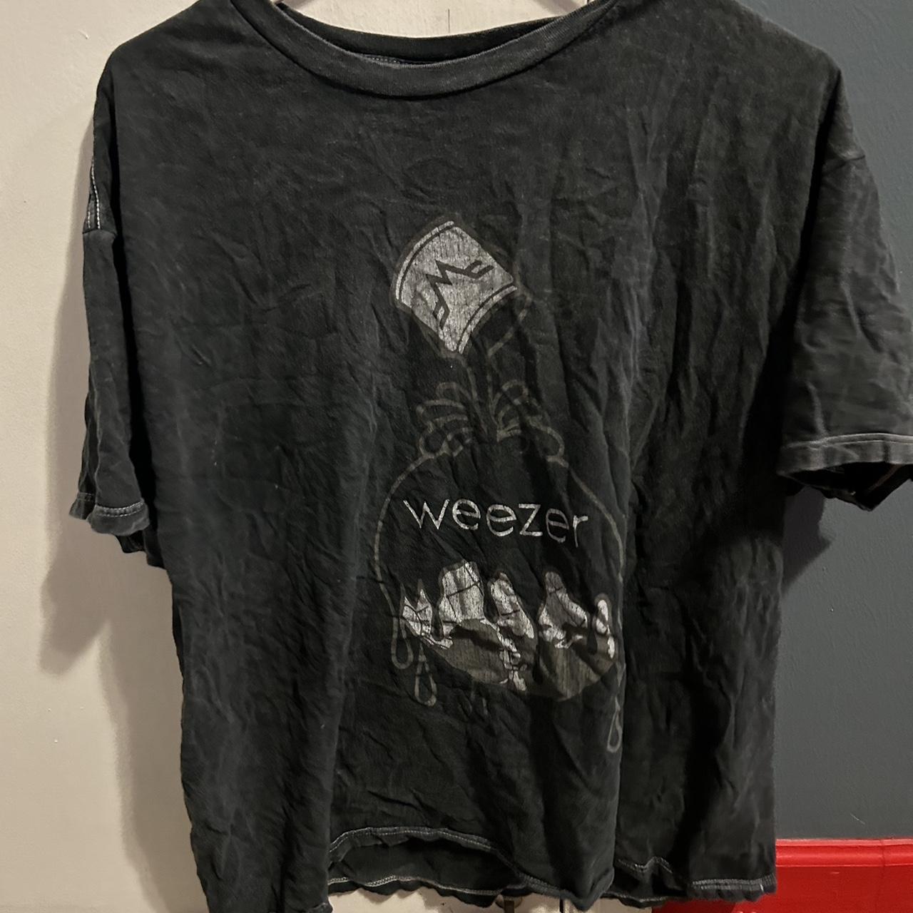weezer tee send offers‼️ - Depop