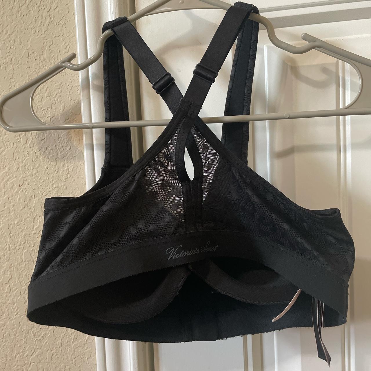 Victoria's Secret Women's Black Bra | Depop