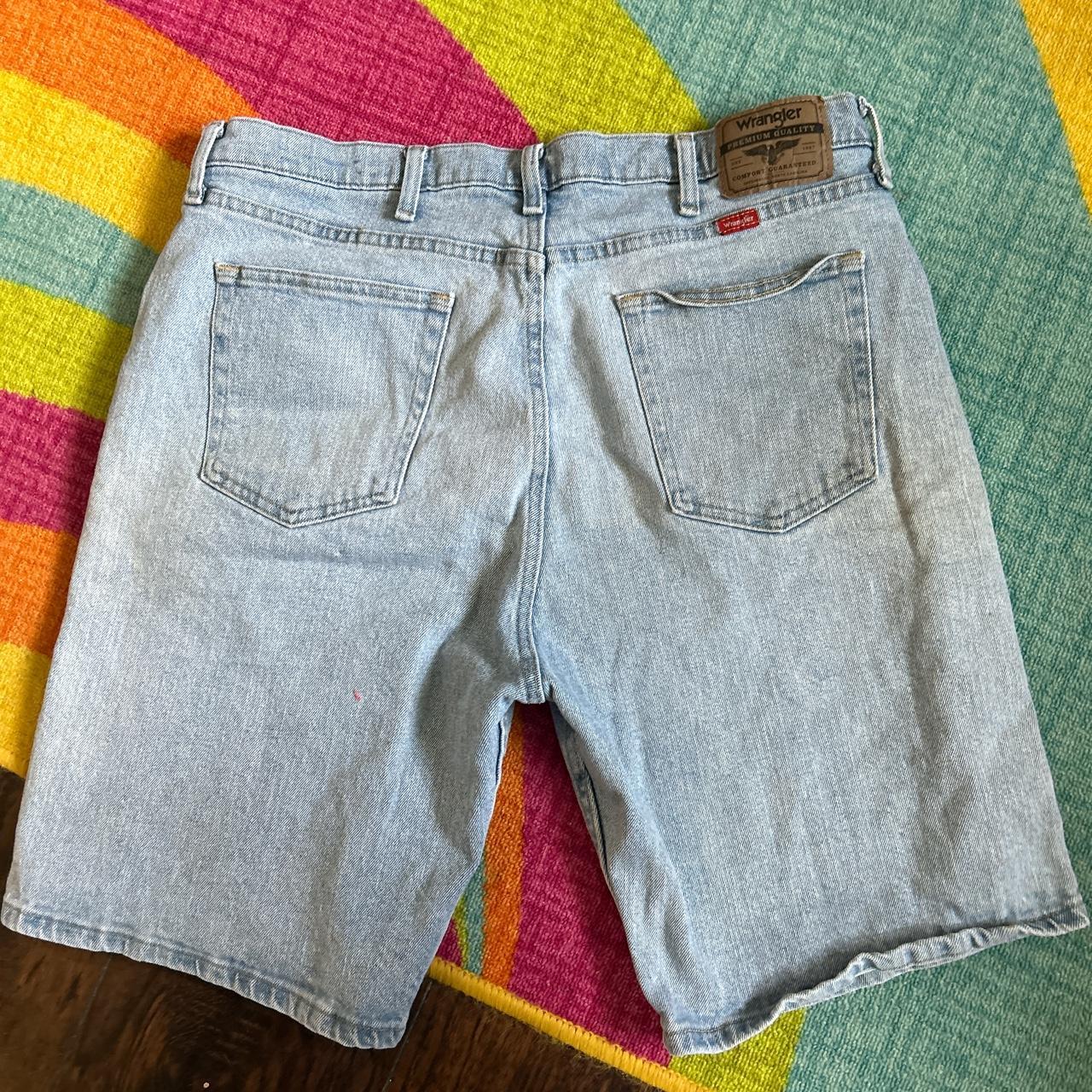 vintage wrangler jorts measurements: waist 18... - Depop