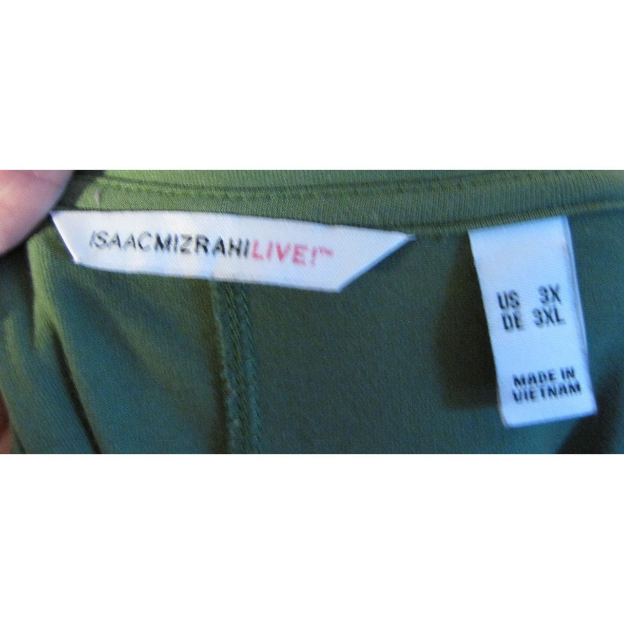 Features: • Brand: Isaac Mizrahi Live! • Size:... - Depop
