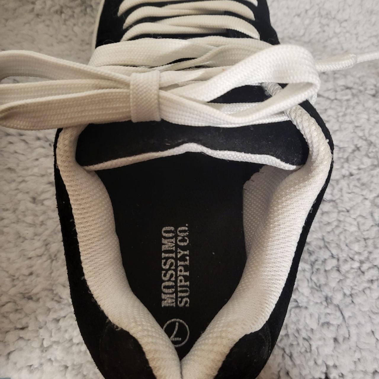 7 Mossimo Shoes Womens Sneakers Flats ☆ Size 7 +... - Depop